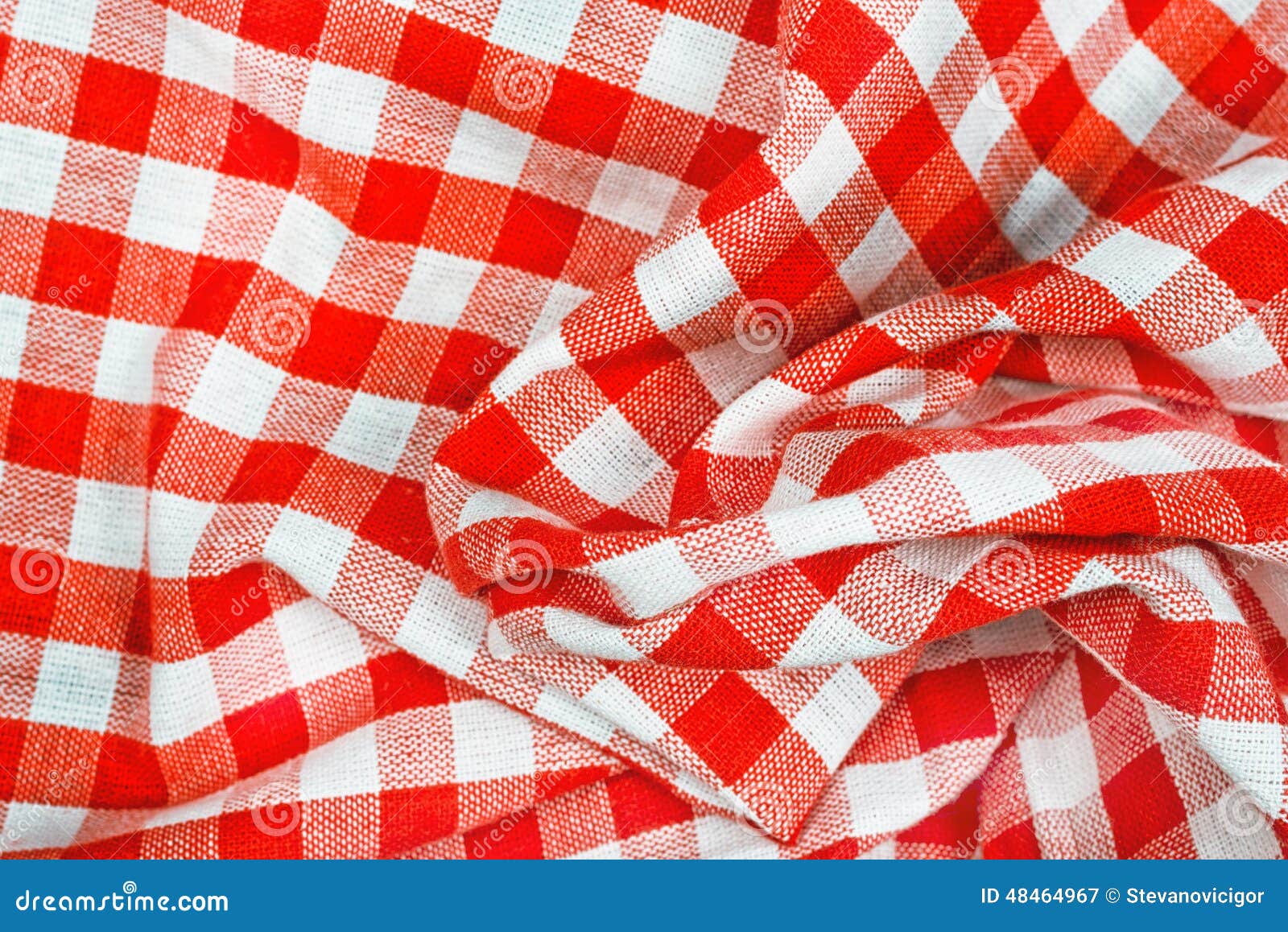 Rood En Wit Gerimpeld Geruit Tafelkleed Stock Afbeelding - Image of ...