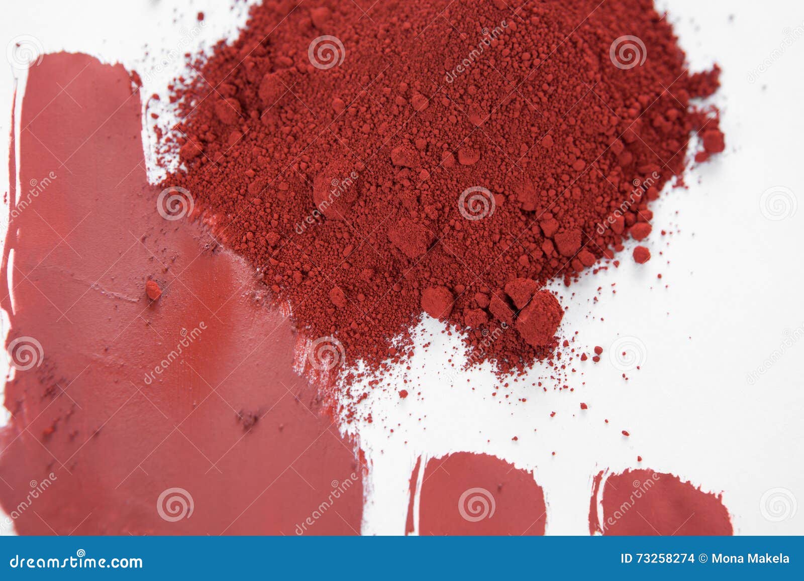 Rood ijzeroxidepigment stock foto. Image of oxyde, kleurstof - 73258274