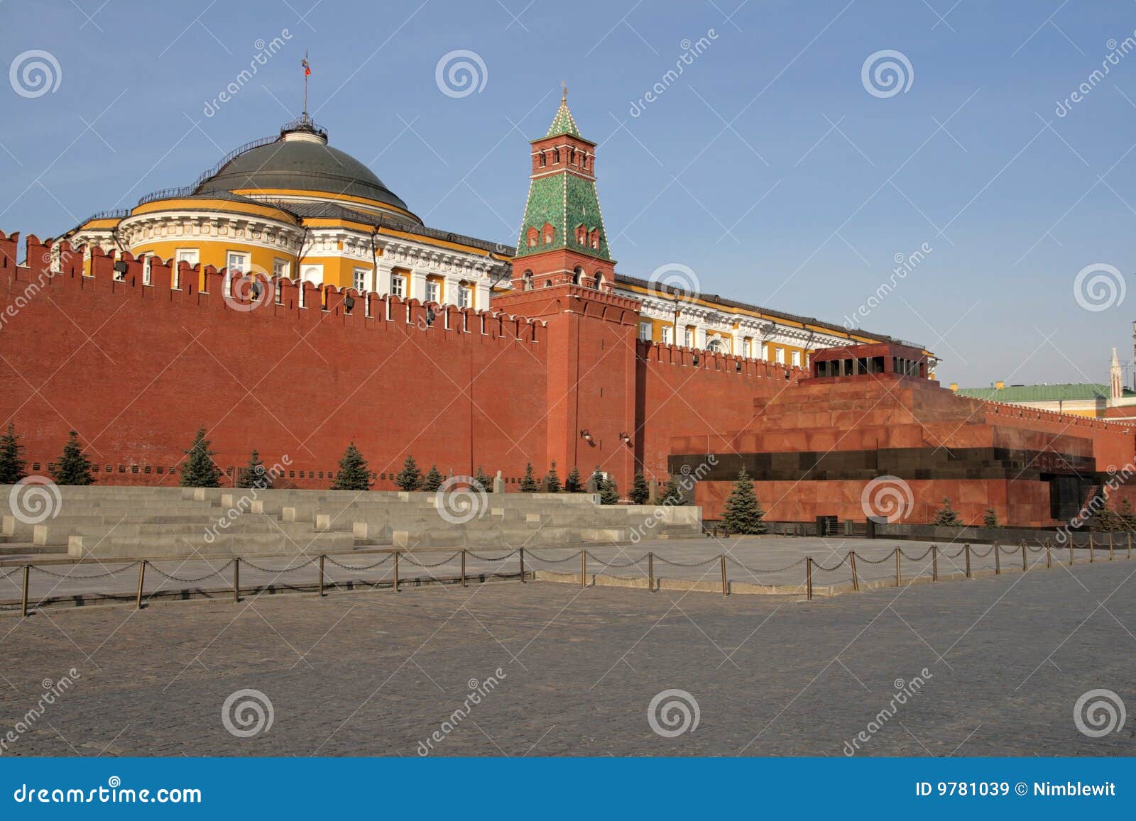 Rood Vierkant. Het Mausoleum Van Lenin Stock Afbeelding - Image of ...