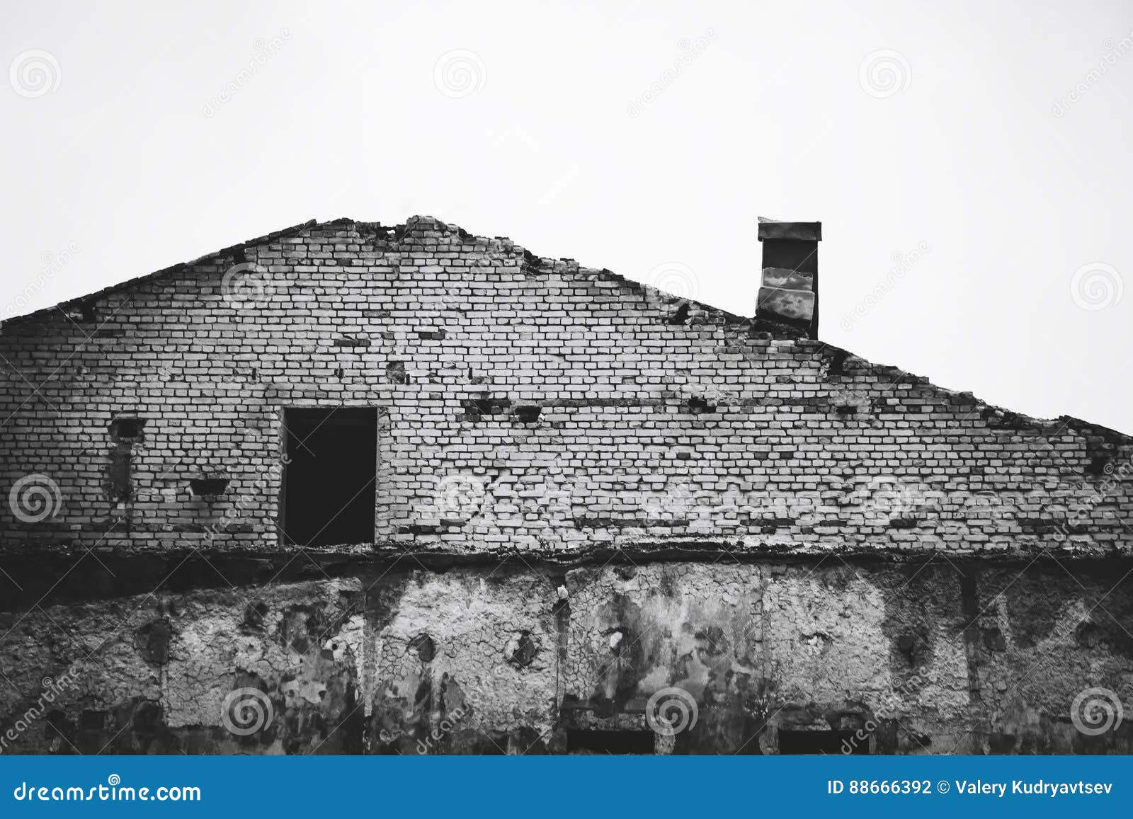 Roof of Abandoned Building stock photo. Image of renovation - 88666392