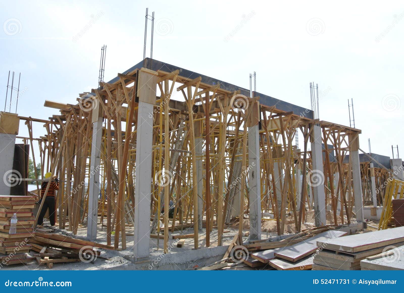 Roof Beam Formwork Fabricated at Construction Site Stock Image - Image ...