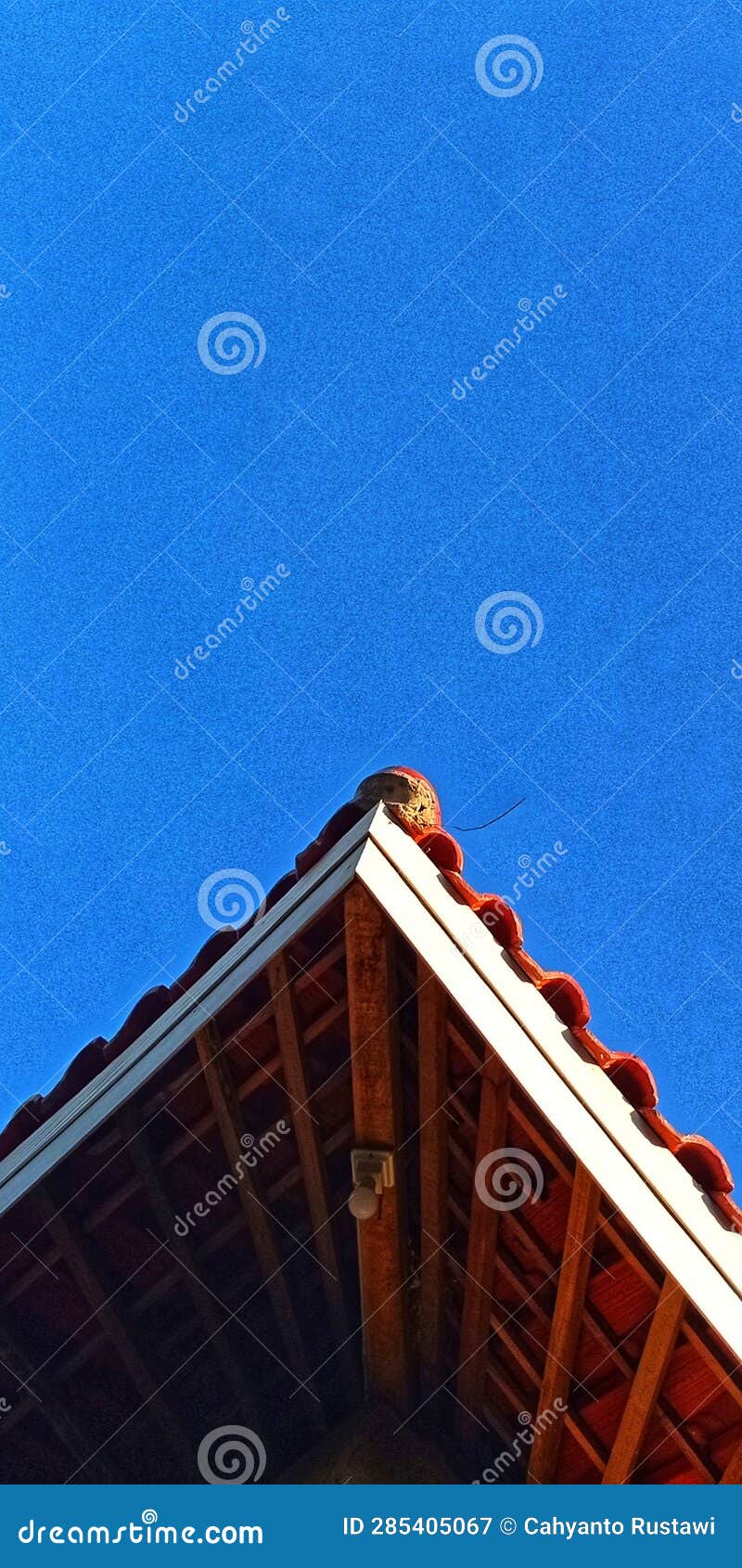 Roof edge in morning stock image. Image of wallpaper - 285405067