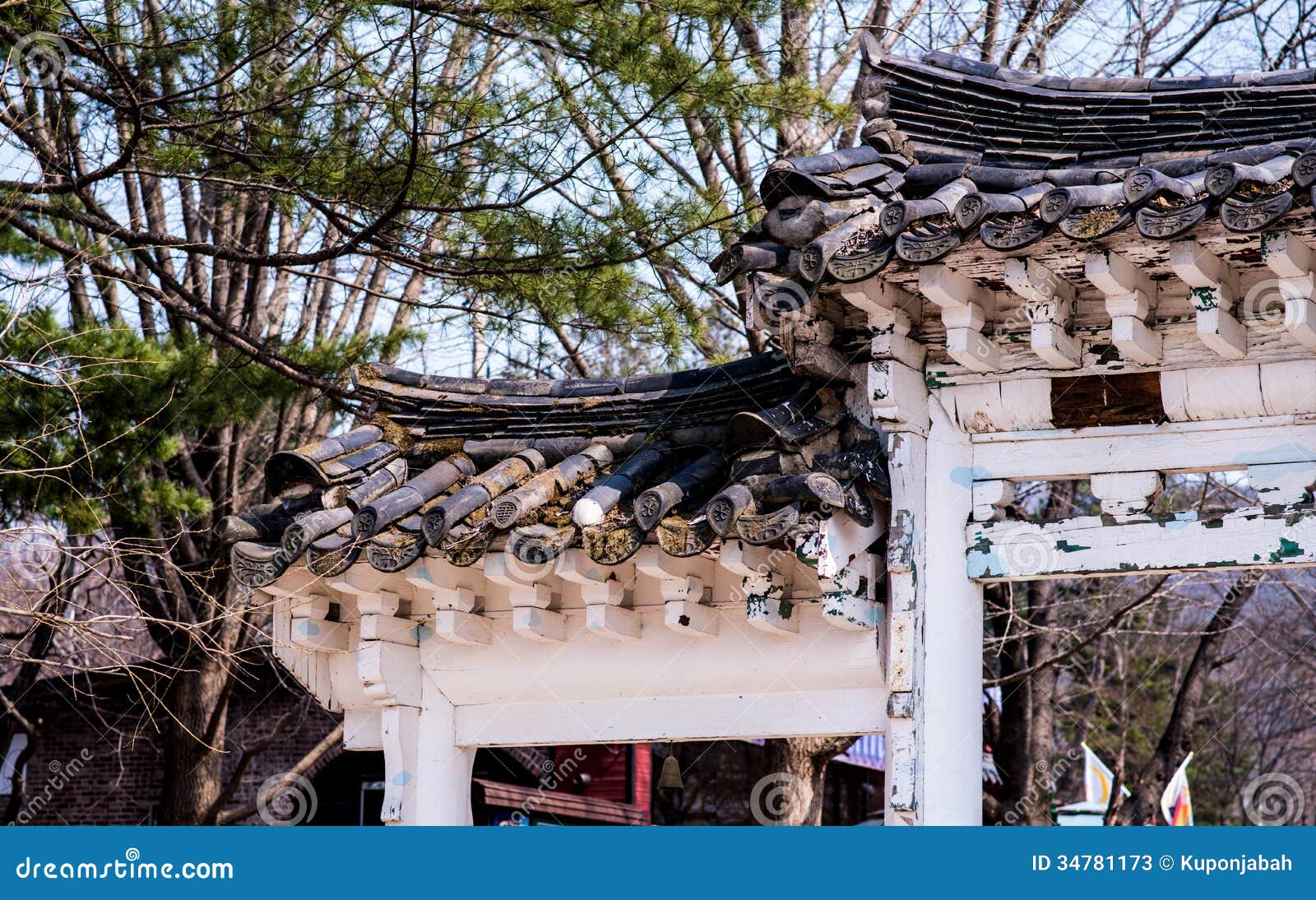 Roof of Korean Style Castle Stock Image - Image of roof, multicolored ...