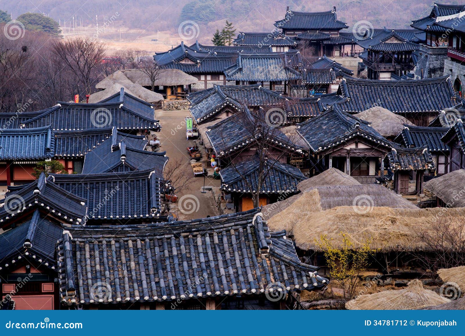 Roof of Korean Style Castle Stock Photo - Image of korea, wood: 34781712