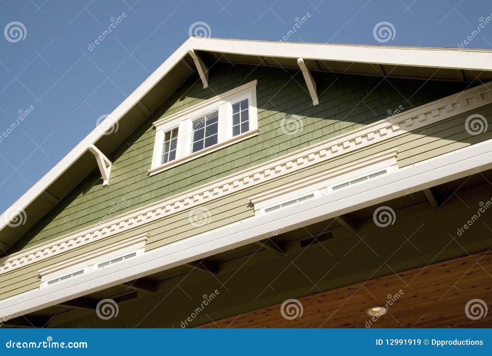 Roof Line and Attic of a Home Stock Image - Image of estate, line: 12991919