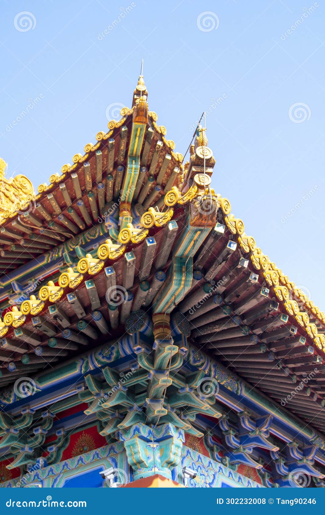 Roof Structure of Chinese Traditional Building Stock Photo - Image of ...
