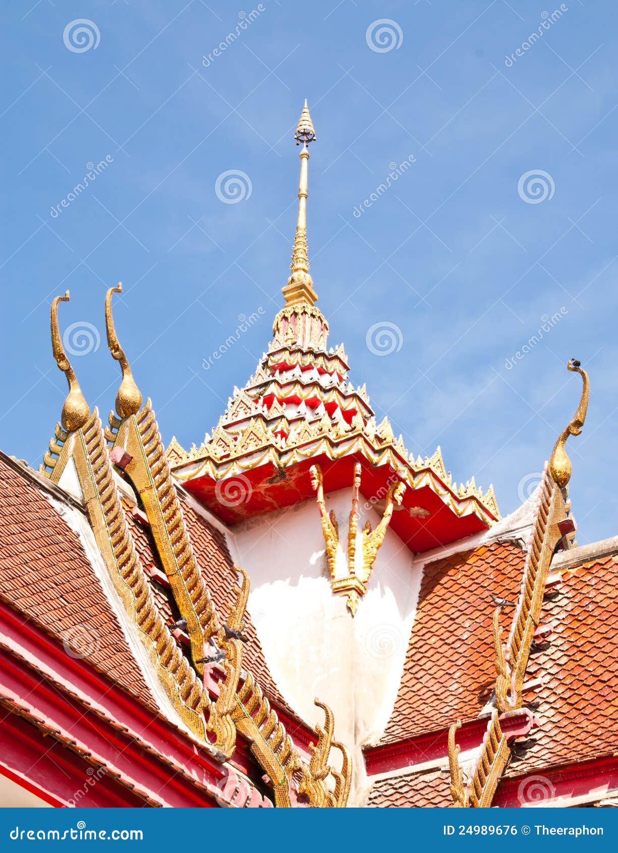 Roof of the temple. stock photo. Image of gold, natural - 24989676