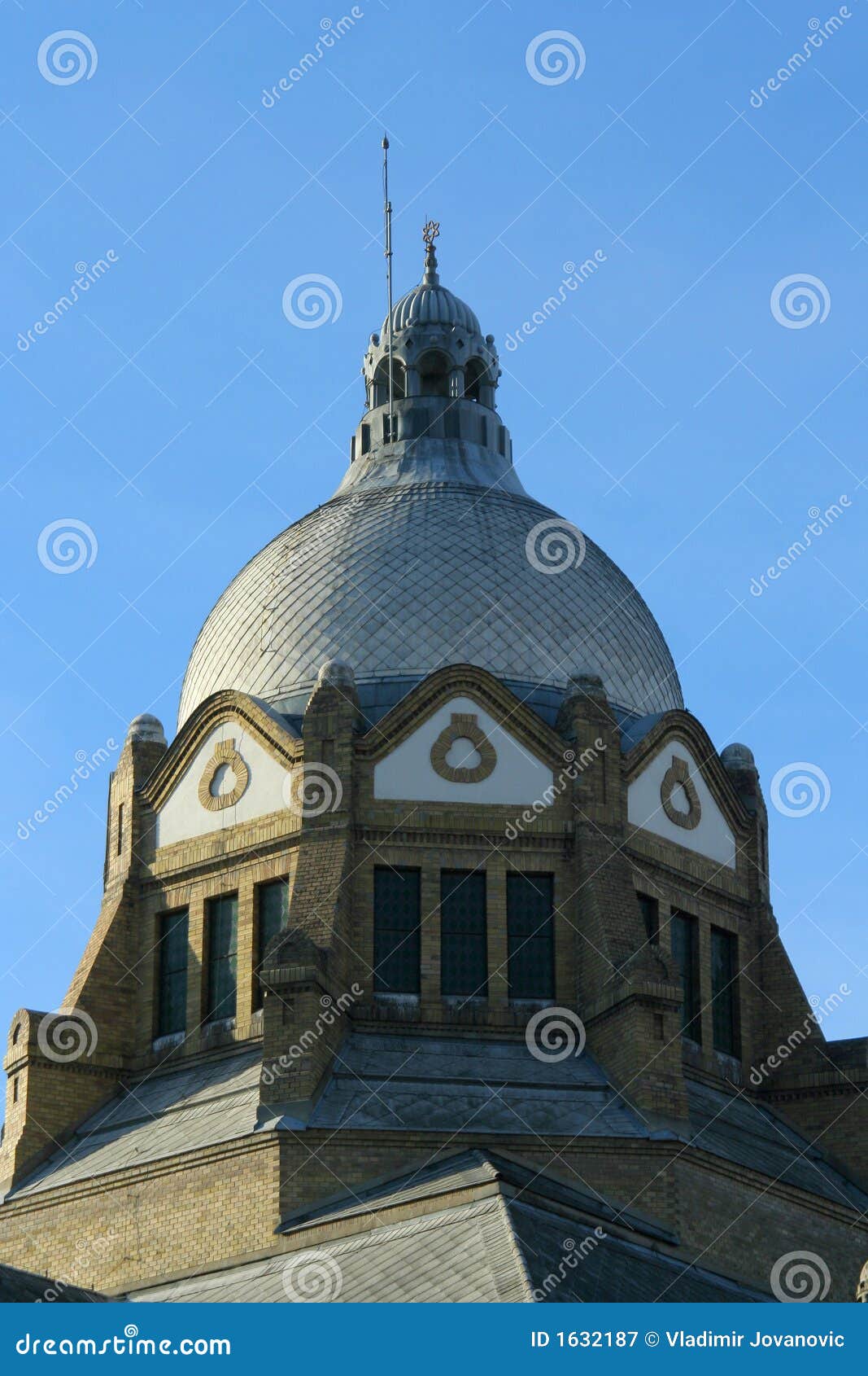Roof Top Of Novi Sad Synagogue Picture. Image: 1632187