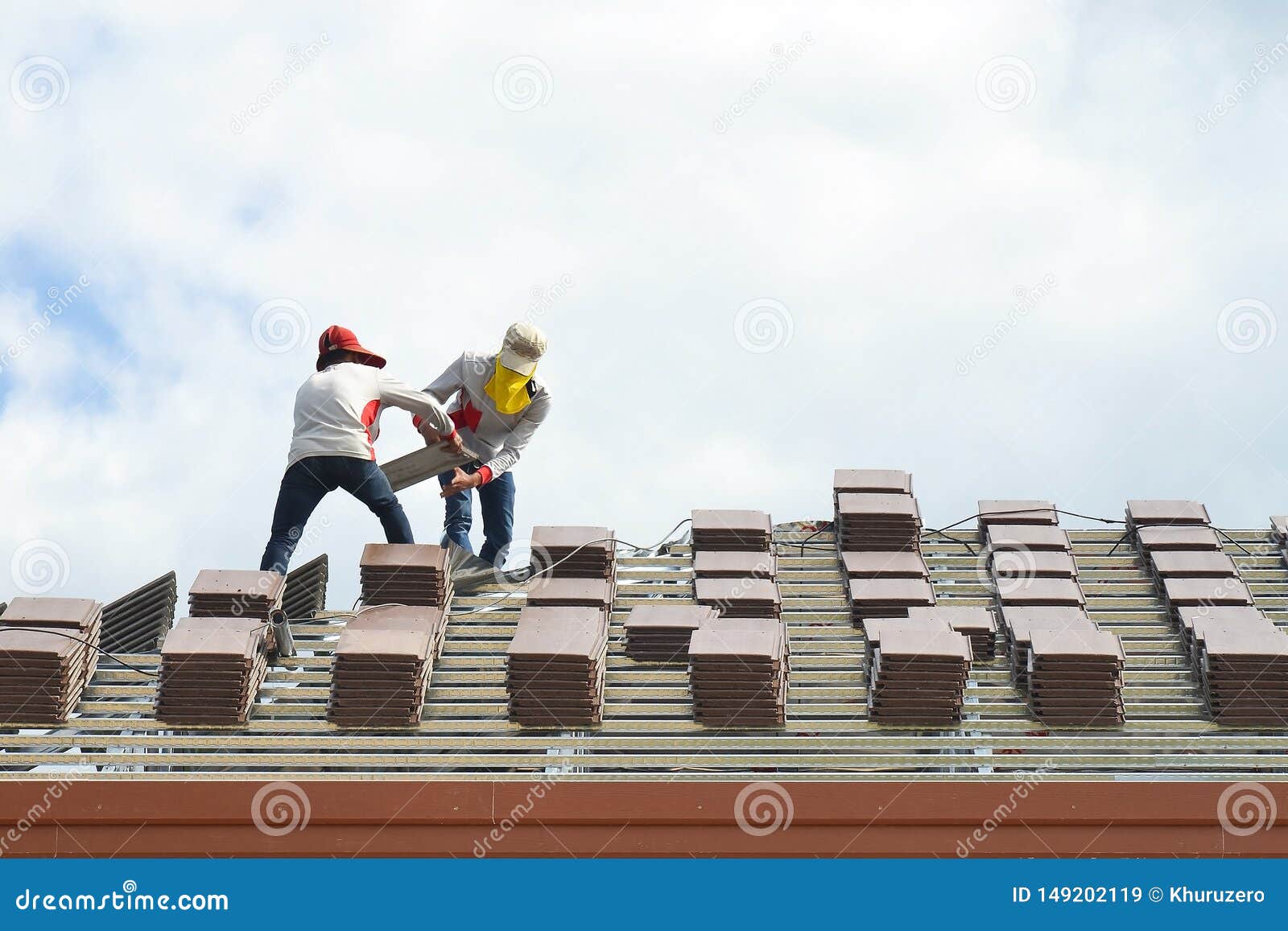 Roof under construction stock image. Image of covering - 149202119