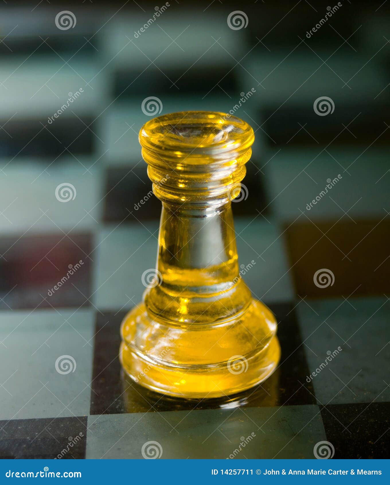 Rook a glass chess piece stock image. Image of black - 14257711
