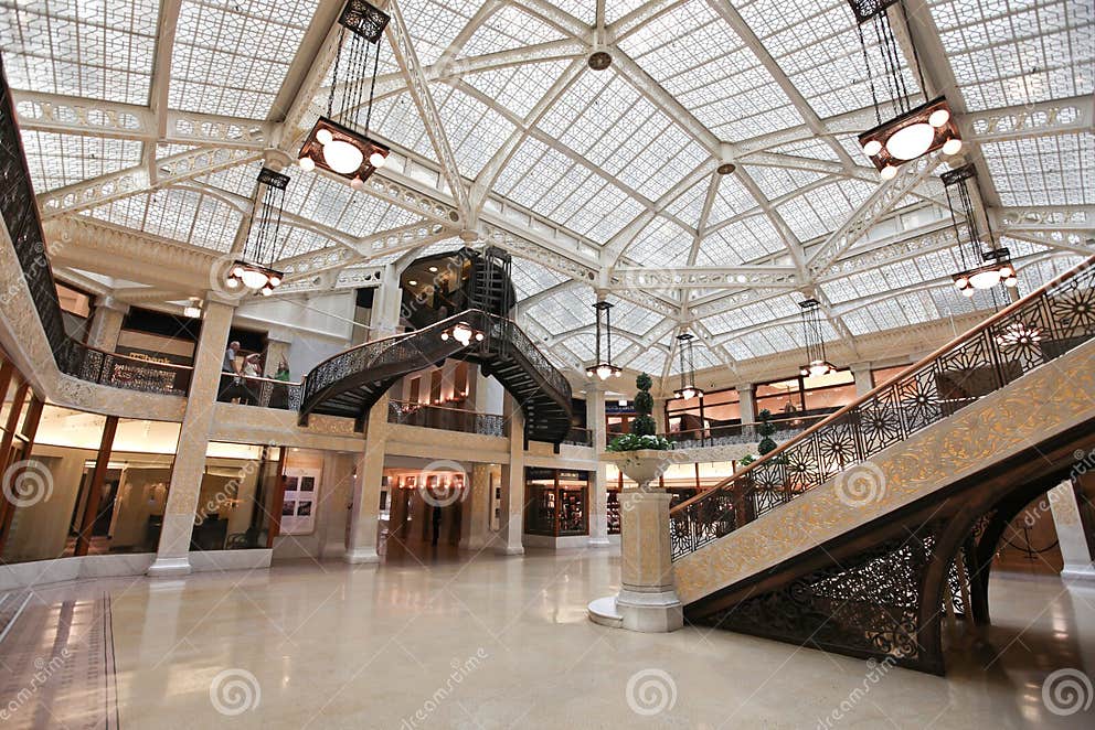 Rookery Building Interior Chicago Illinois Editorial Stock Photo ...