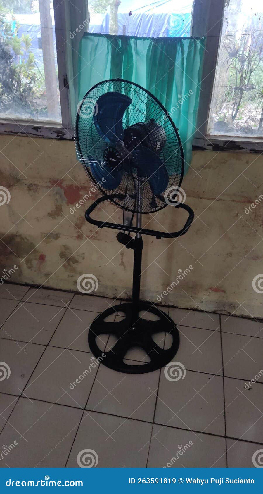 Room exhaust fan editorial stock image. Image of blue - 263591819