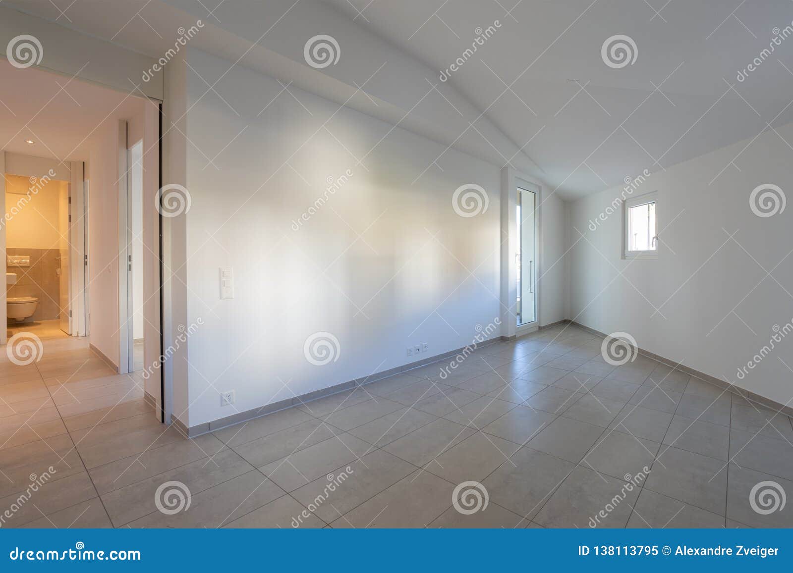 Room with nothing inside stock image. Image of hallway - 138113795
