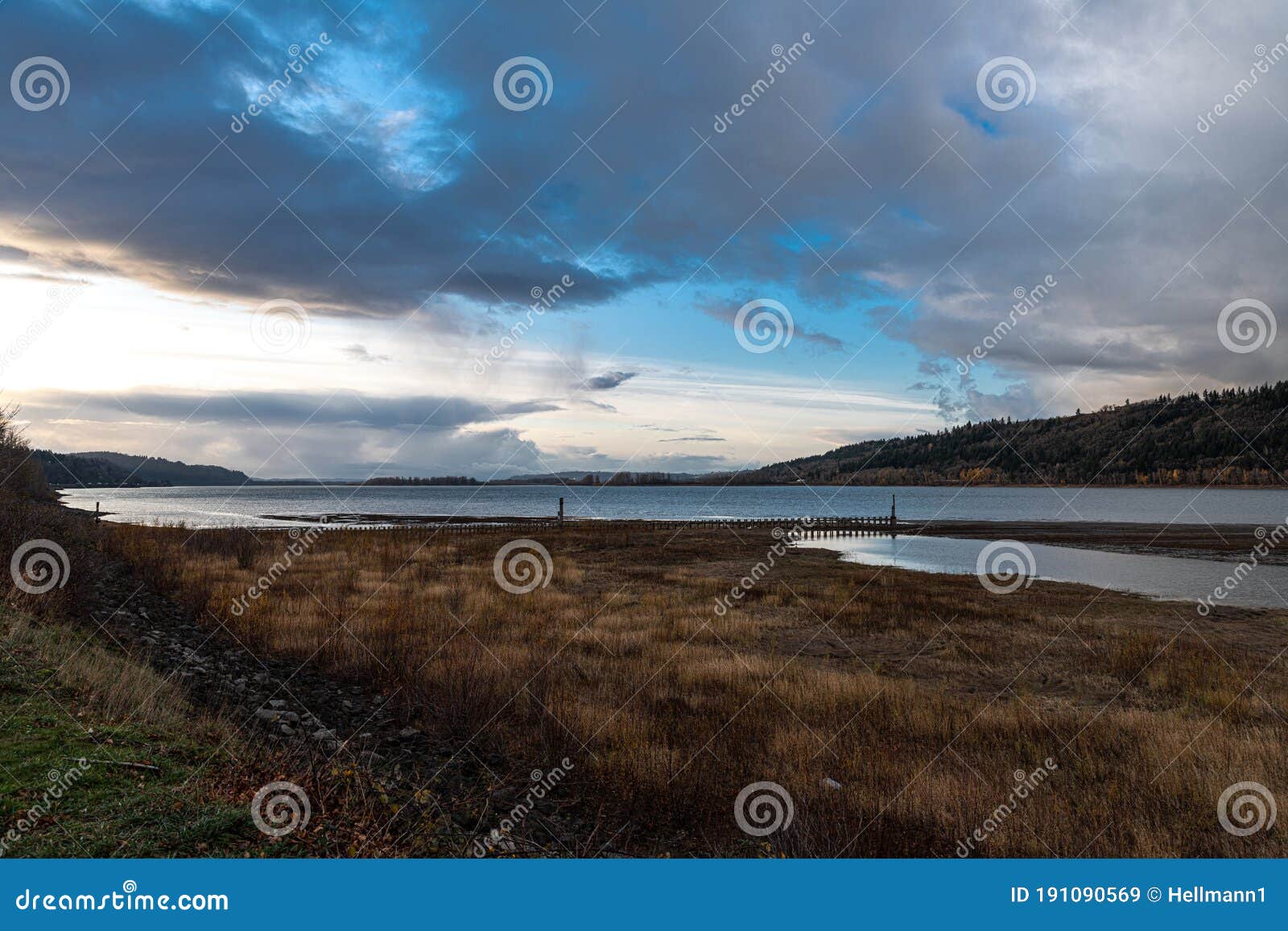 Rooster Rock State Park stock image. Image of view, sunset - 191090569
