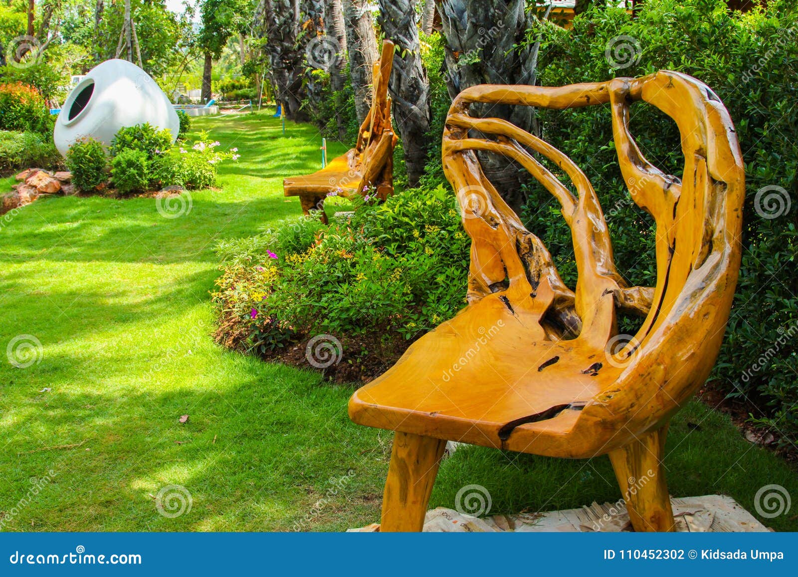 Beautiful Outdoor Tree Root Chair Stock Images - Download 211 Royalty ...