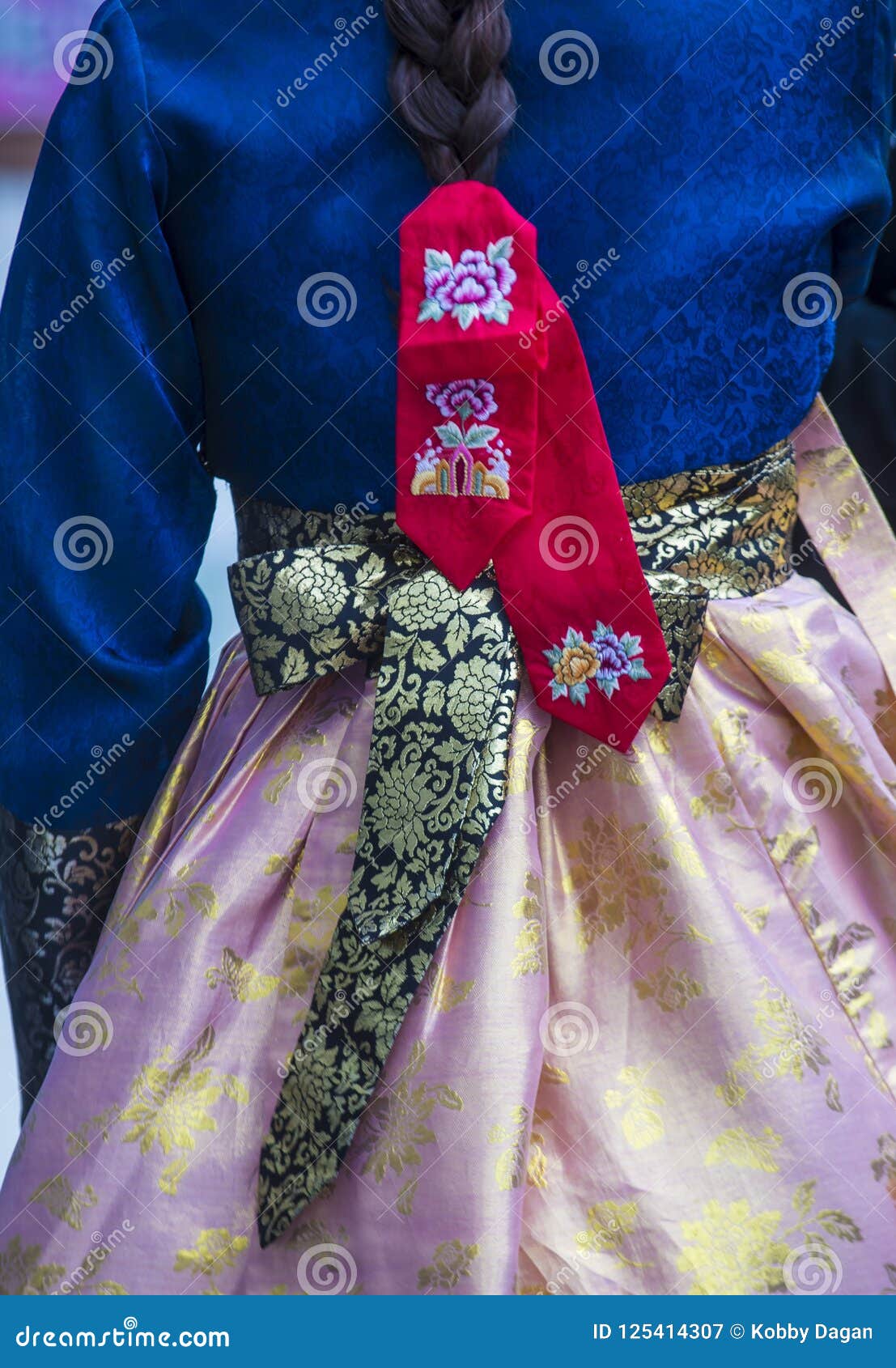 Ropa Tradicional Coreana De Hanbok Fotografía editorial - Imagen de ...
