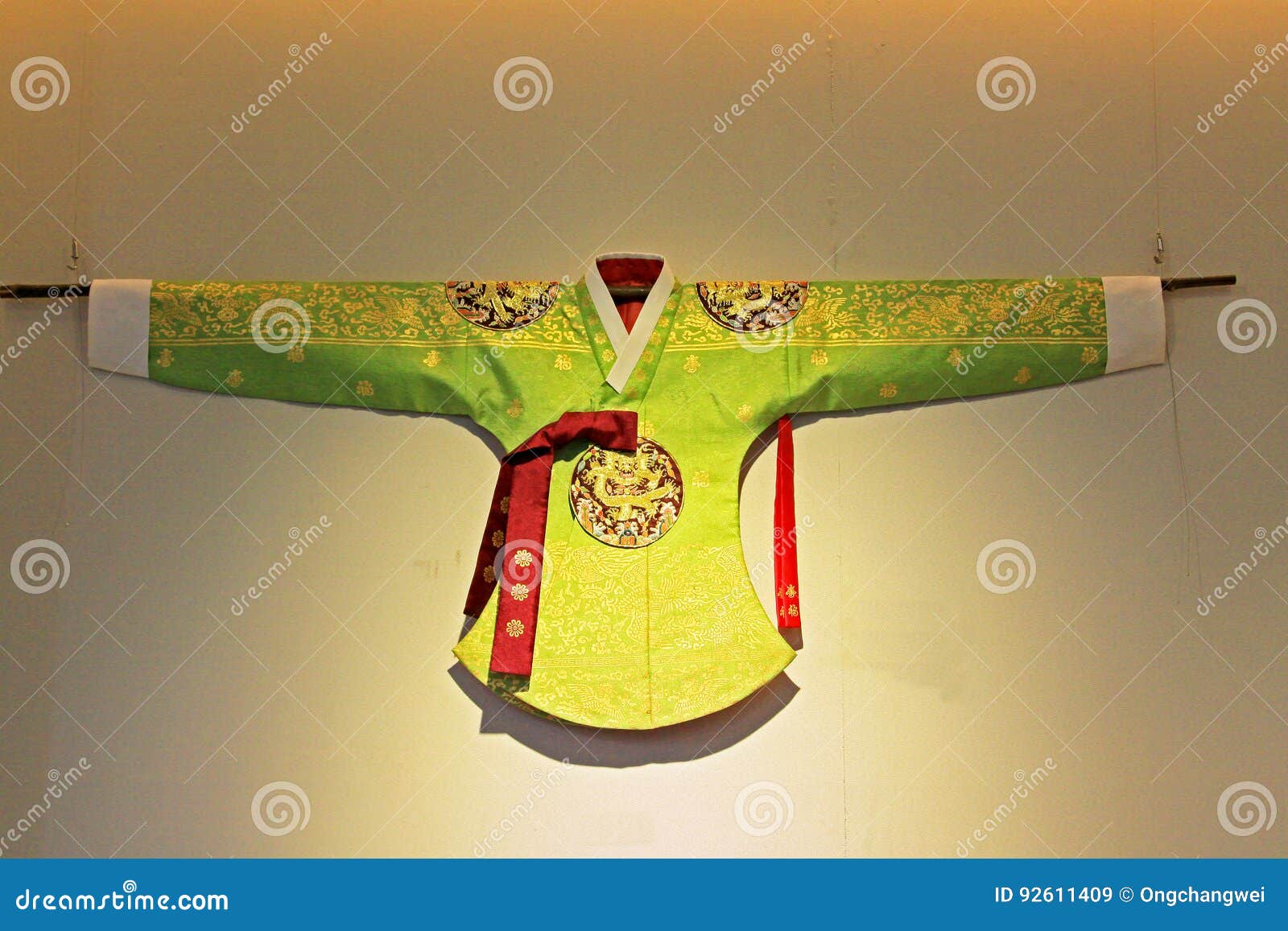 Ropa Tradicional De Corea Hanbok Imagen de archivo editorial - Imagen ...