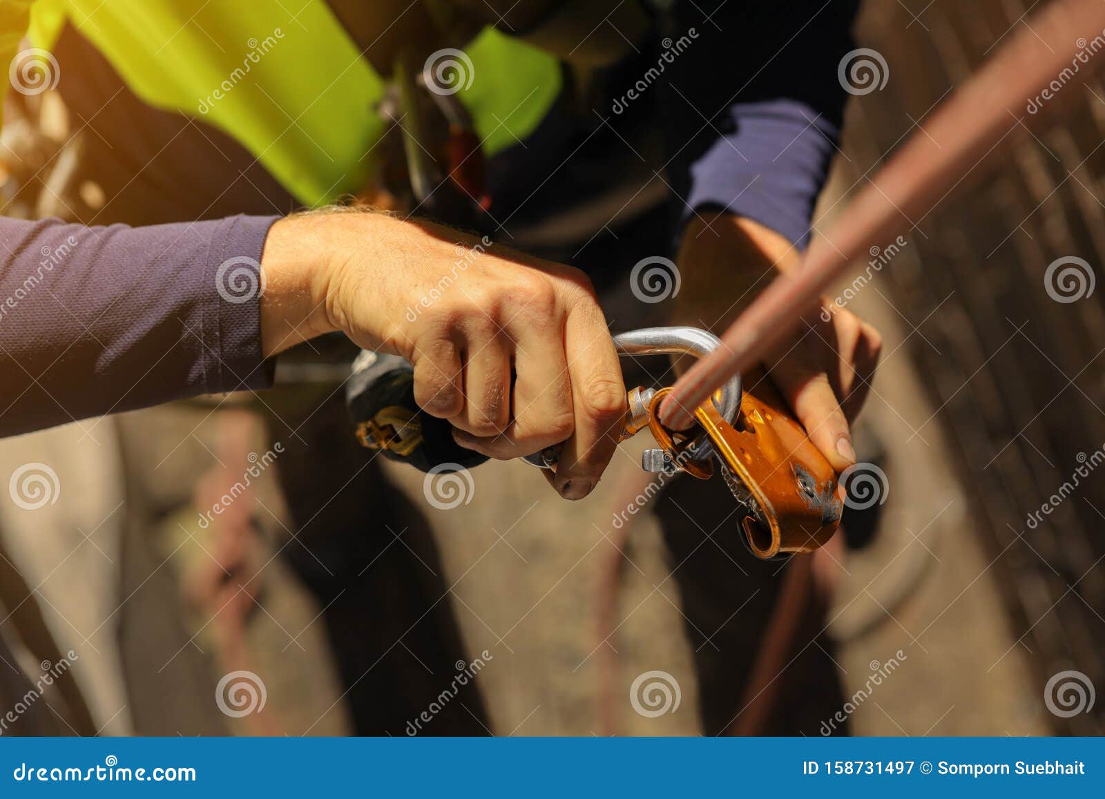 Inspector Industrial Hand Clipping Self Controller Stop A Fall Arrester ...