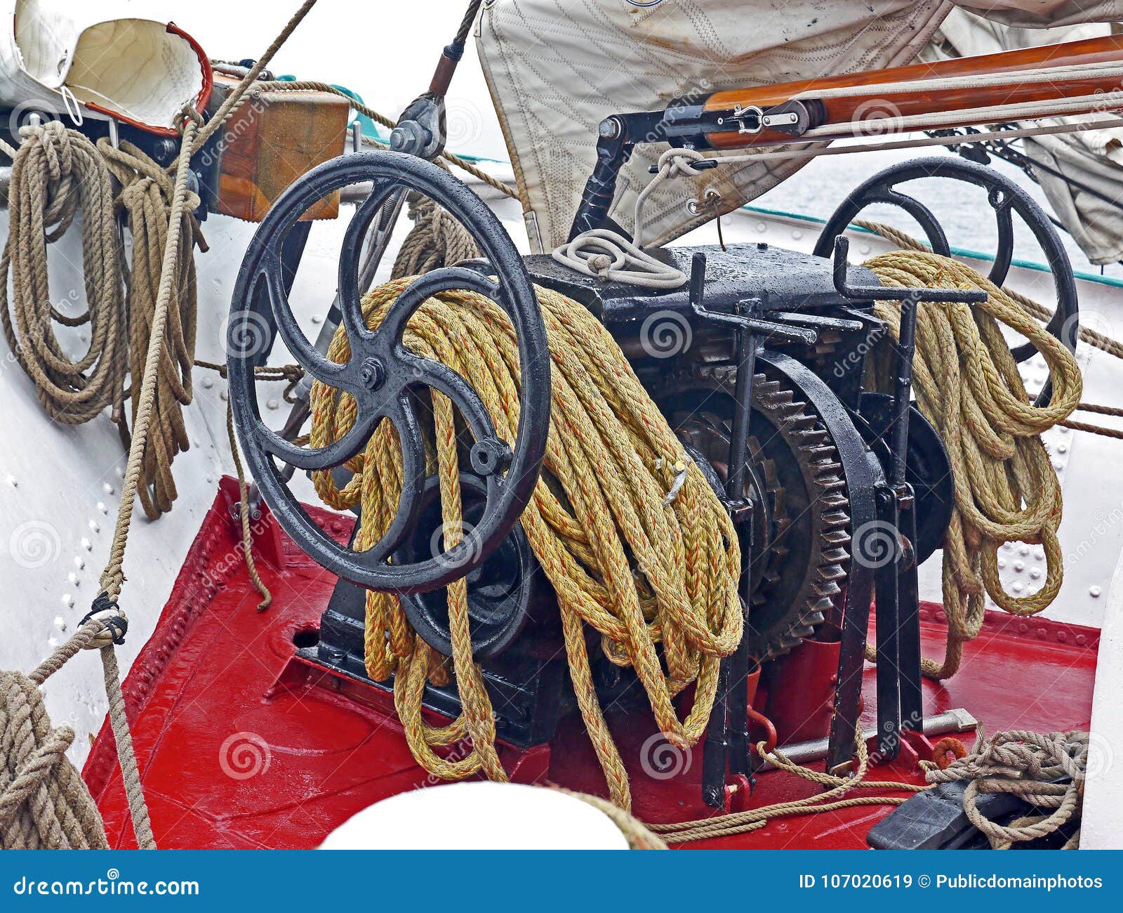 Rope, Motor Vehicle, Vehicle Picture. Image: 107020619