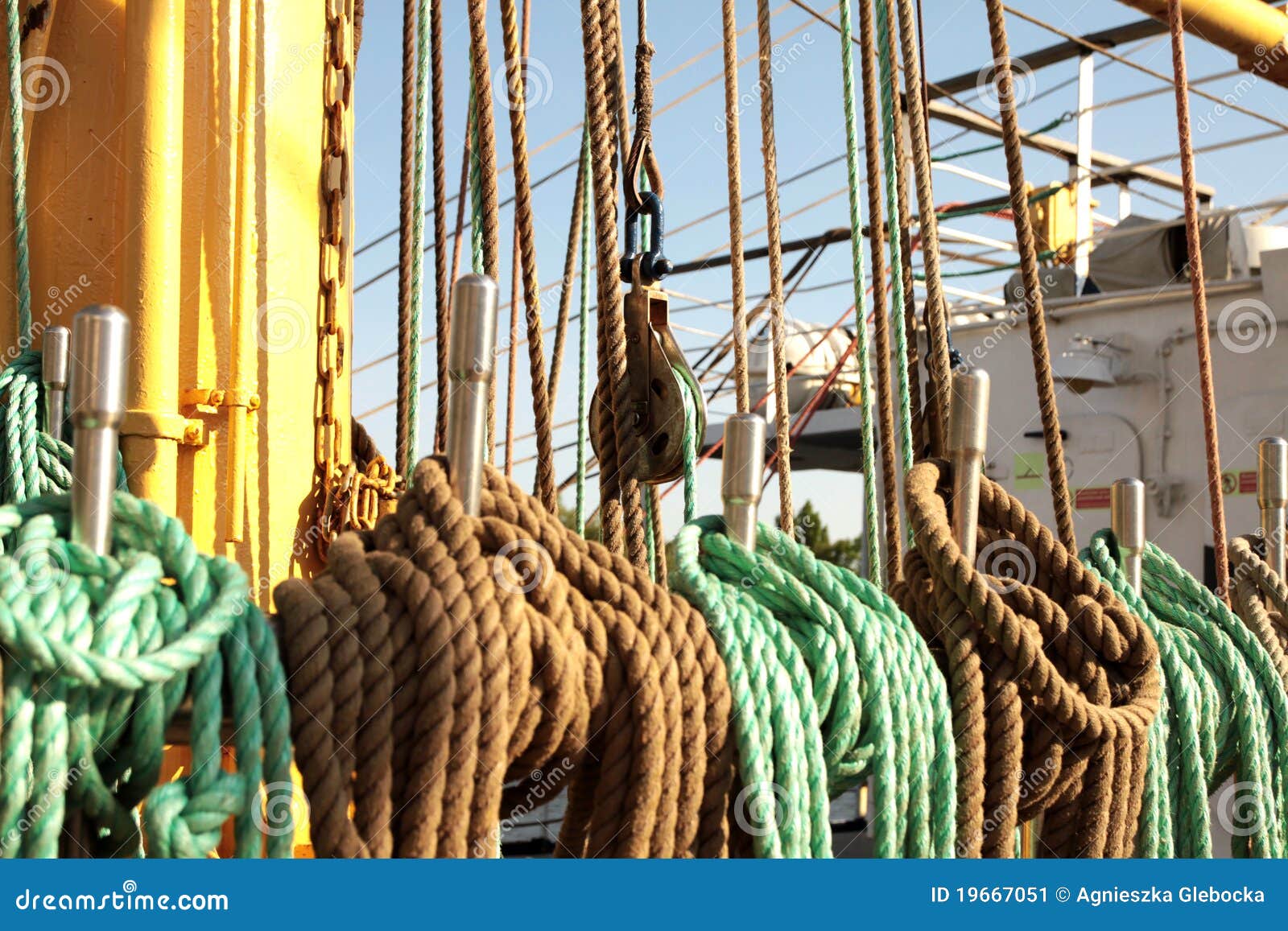 Rope on the ship stock image. Image of horizontal, knot - 19667051