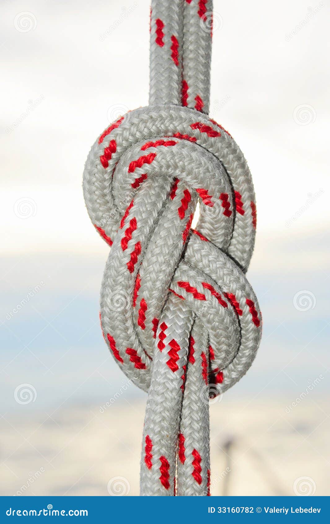 Rope tied in a knot stock photo. Image of hang, fasten - 33160782