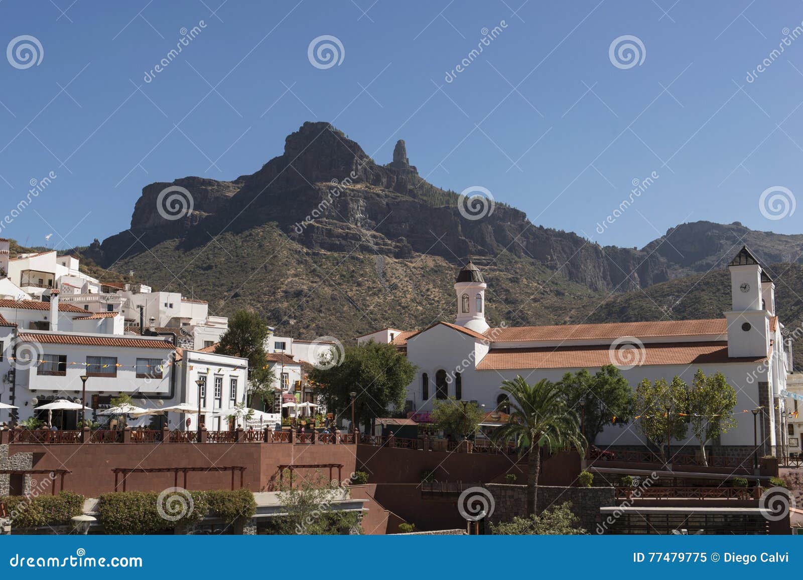 Roque Nublo from Tejeda Town Editorial Image - Image of rook, skyline ...