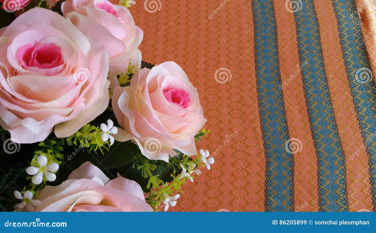 Rosa Hybrida Queen of Flower Rose Stock Image - Image of petal, rosa ...