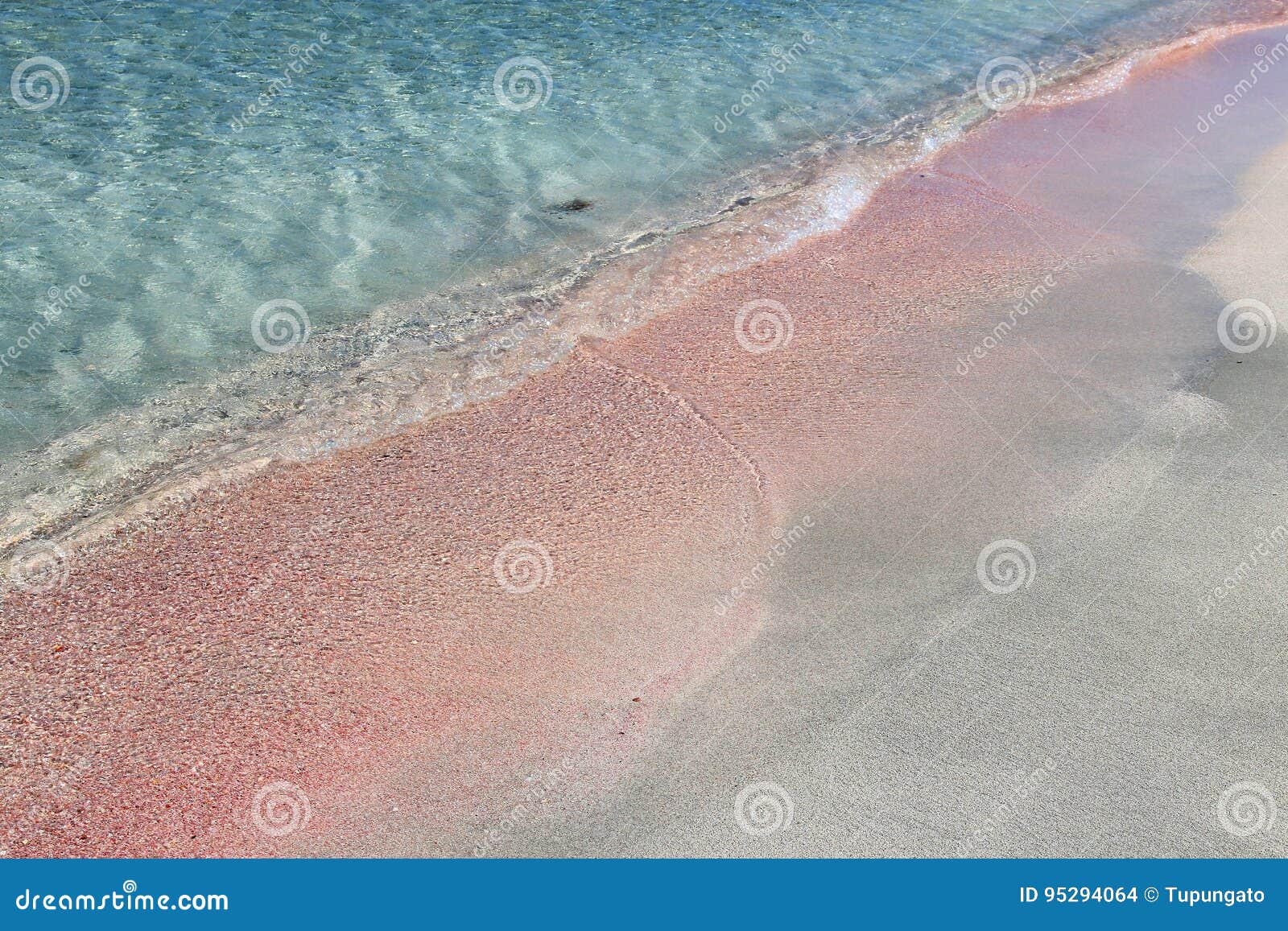 Rosa Sand, Griechenland stockfoto. Bild von meer, europäisch - 95294064