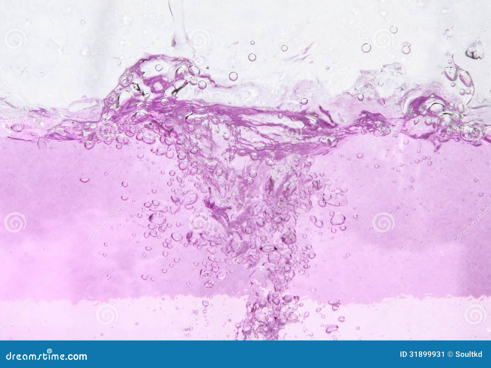 Rosa Wasser des Spritzens stockbild. Bild von schön, kreativität - 31899931