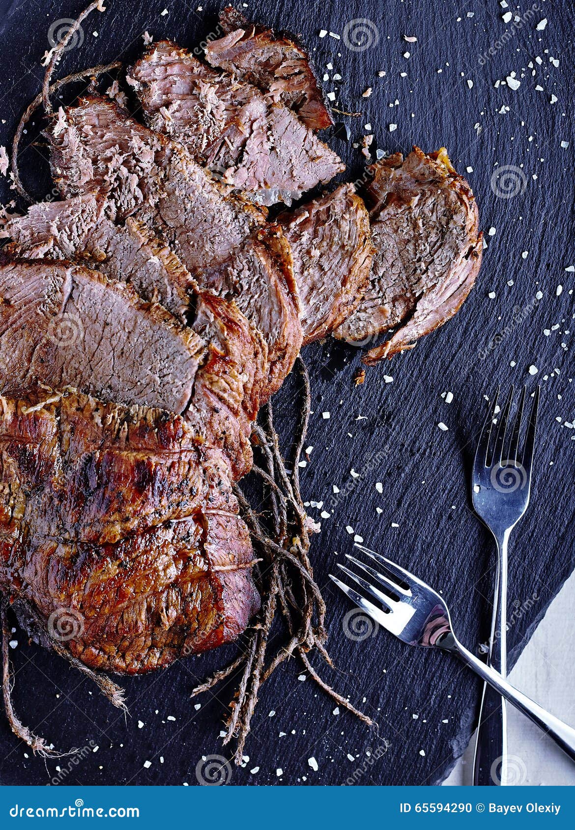 Rosbif En Tablero De Piedra Negro Foto de archivo - Imagen de barbacoa ...