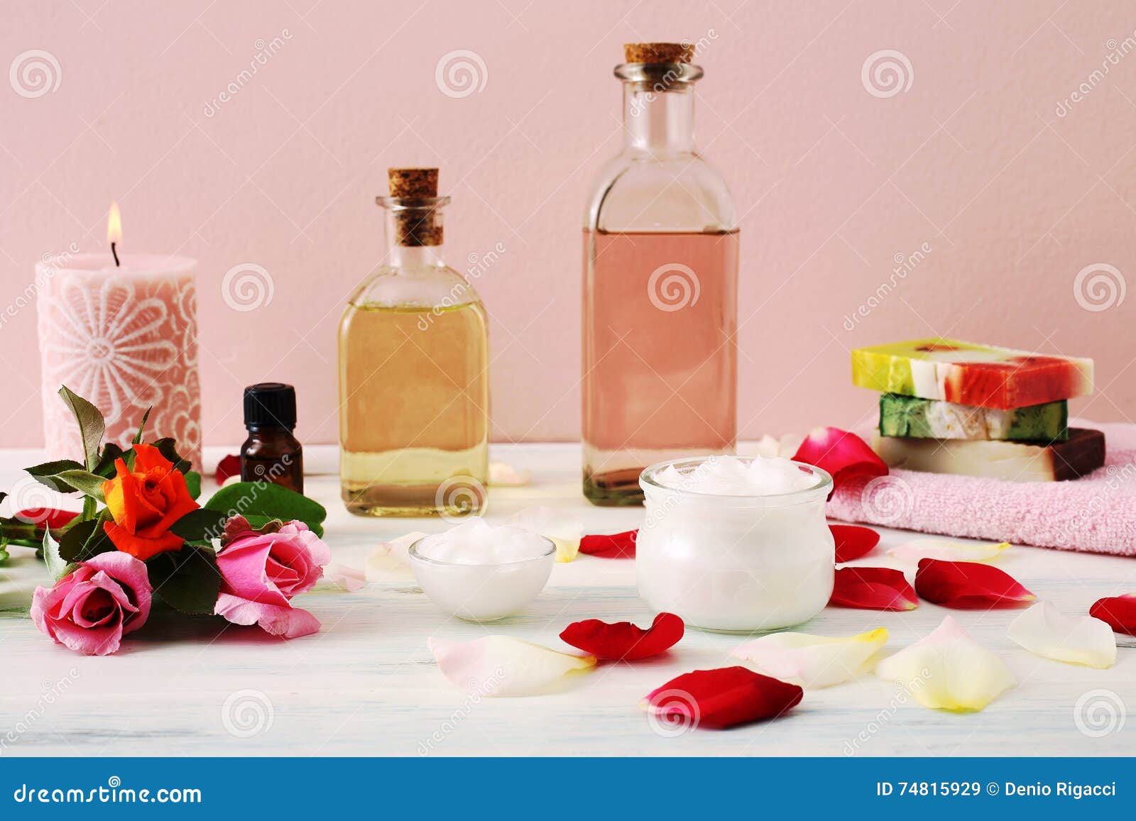 Rose spa stock afbeelding. Image of exotisch, sjofel - 74815929