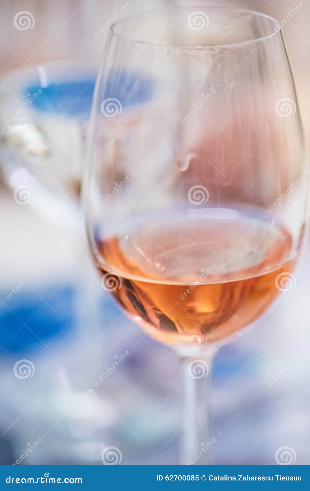 Rose Wine Stock Images - Download 29,138 Royalty Free Photos
