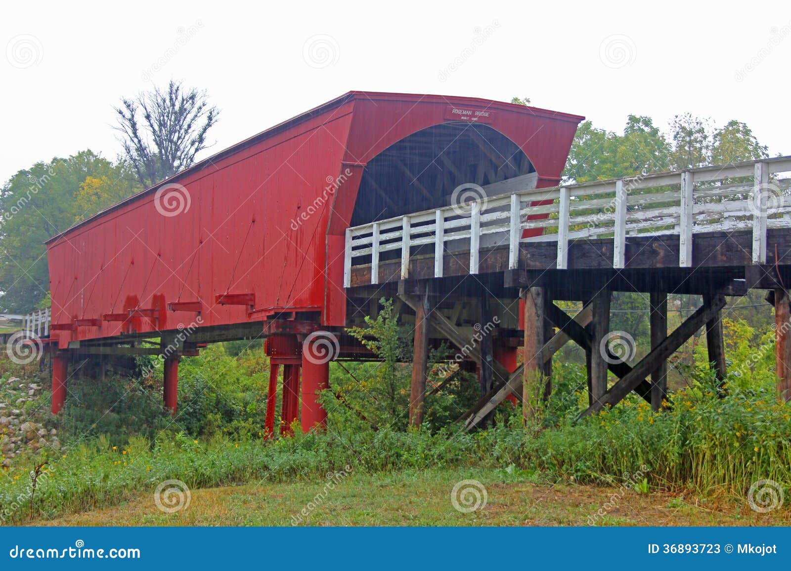 Roseman Bridge, Iowa stock image. Image of bridge, iowa - 36893723