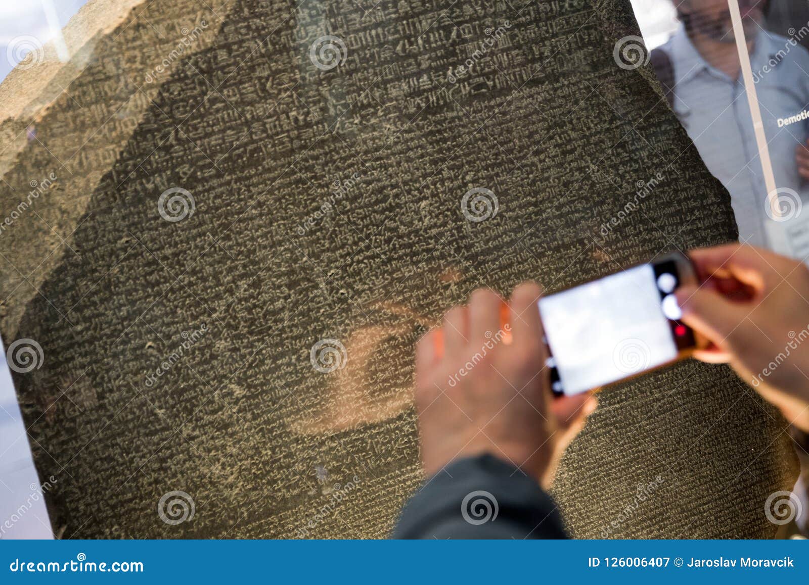 Rosettasteen in Brits Museum, Londen Redactionele Fotografie - Image of ...