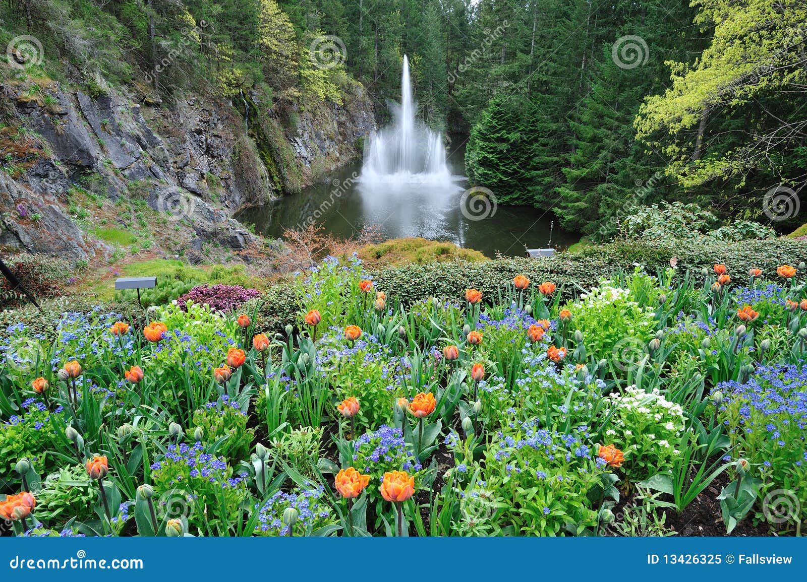 Ross fountain victoria bc stock image. Image of colorful - 13426325
