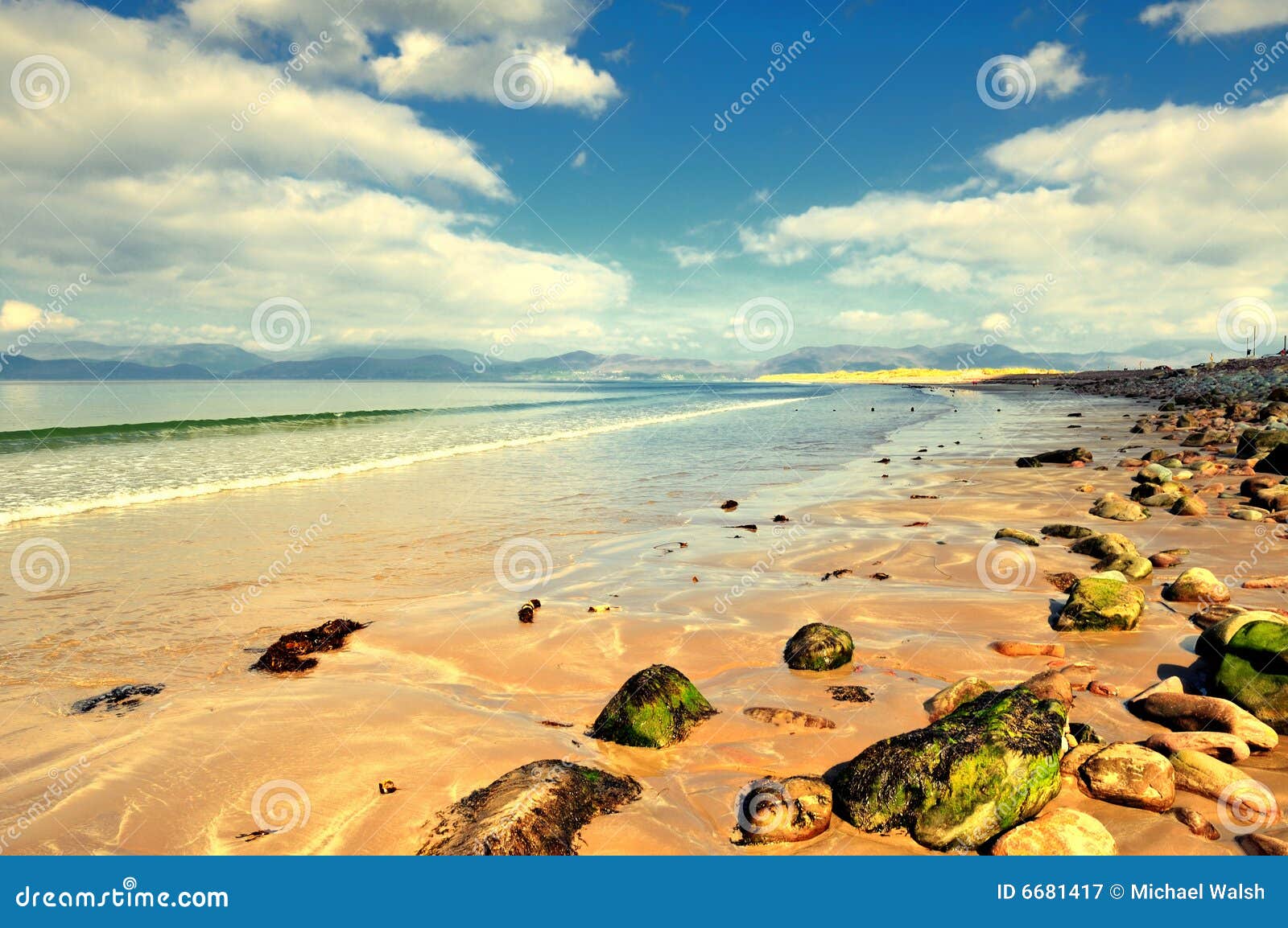 Rossbeigh stock image. Image of ocean, eire, vacation - 6681417