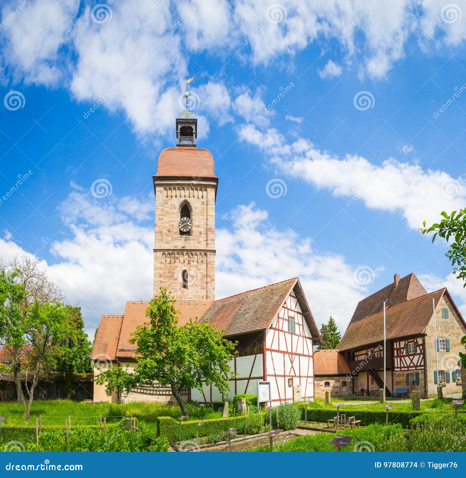 Rosstal-Bayern stockfoto. Bild von halb, gezimmert, flucht - 97808774