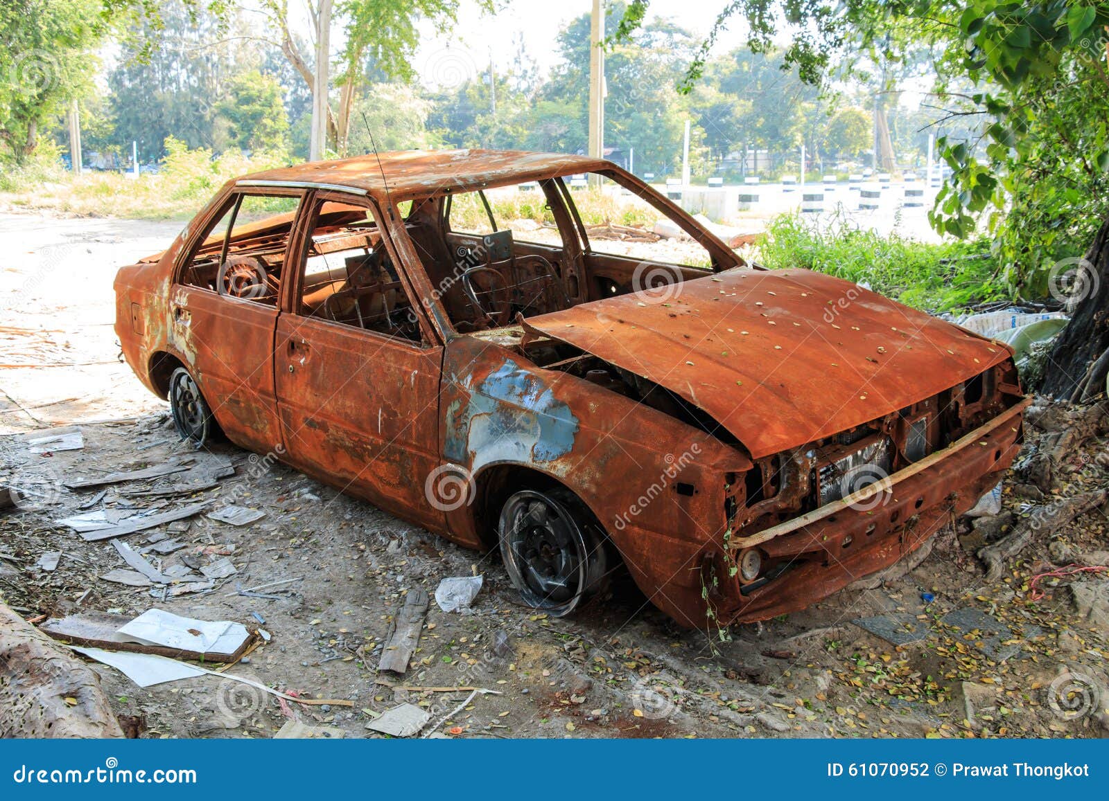 Rostiges altes Auto stockfoto. Bild von bauernhof, verlassen - 61070952