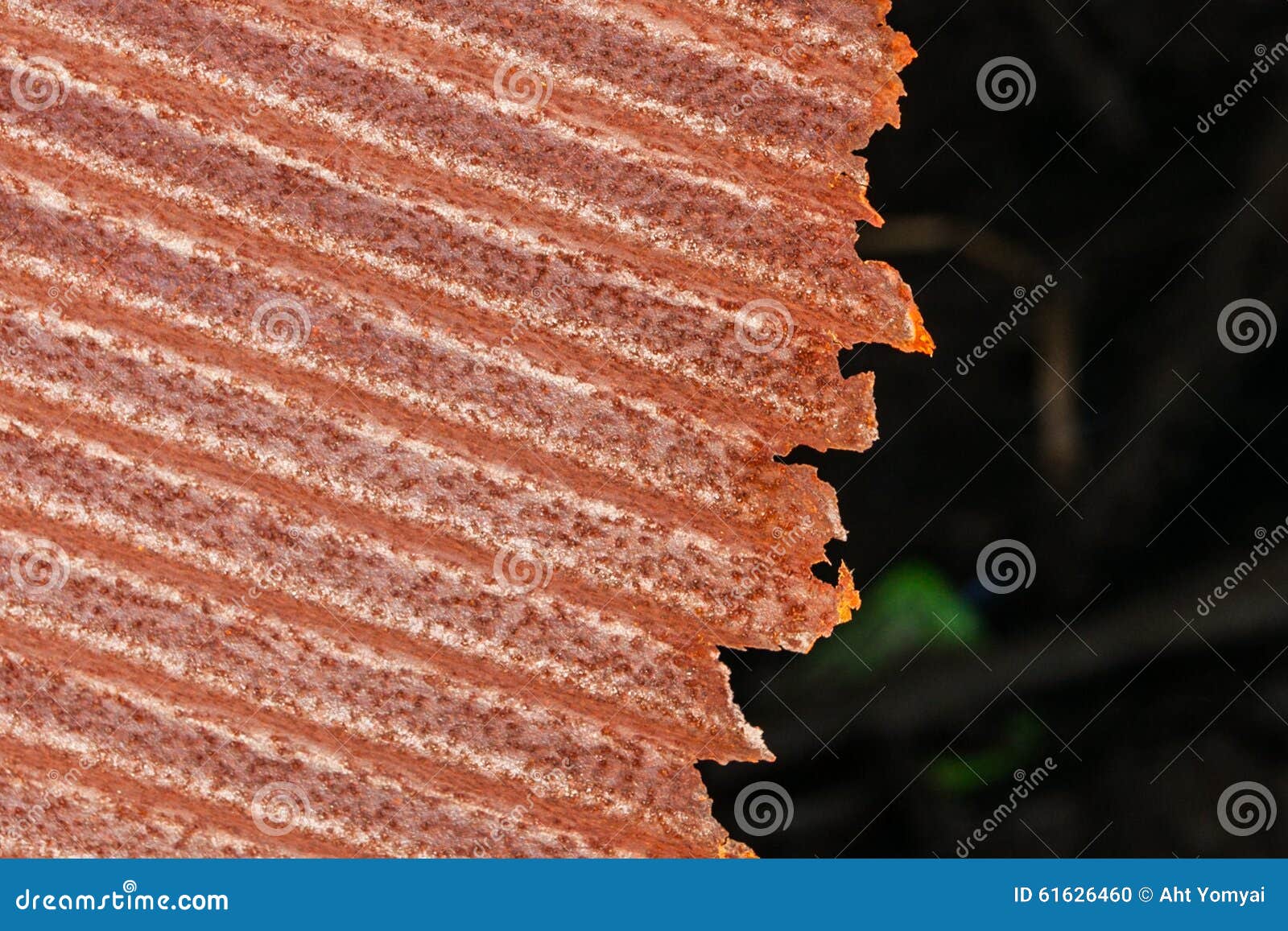 Rostiges Altes Wellblech Oder Galvanisiertes Eisen Stockfoto - Bild von ...