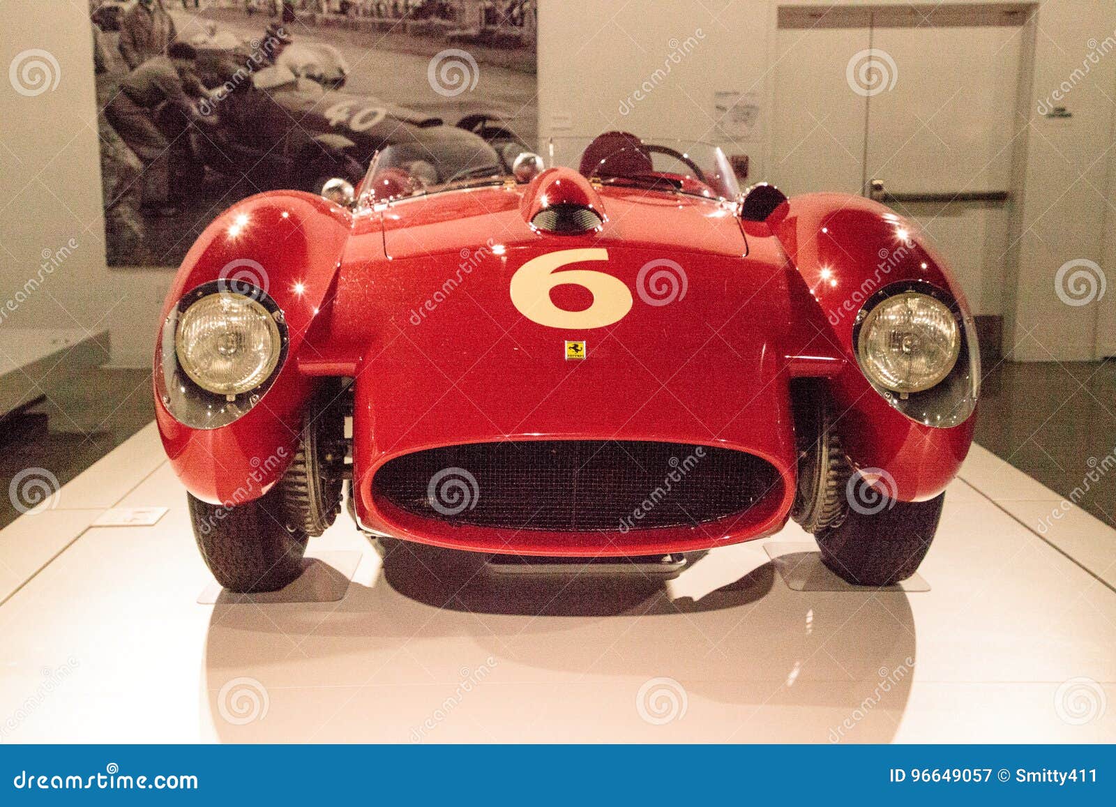 Rot Ferrari 1958 250 TR Spyder Redaktionelles Stockfotografie - Bild ...