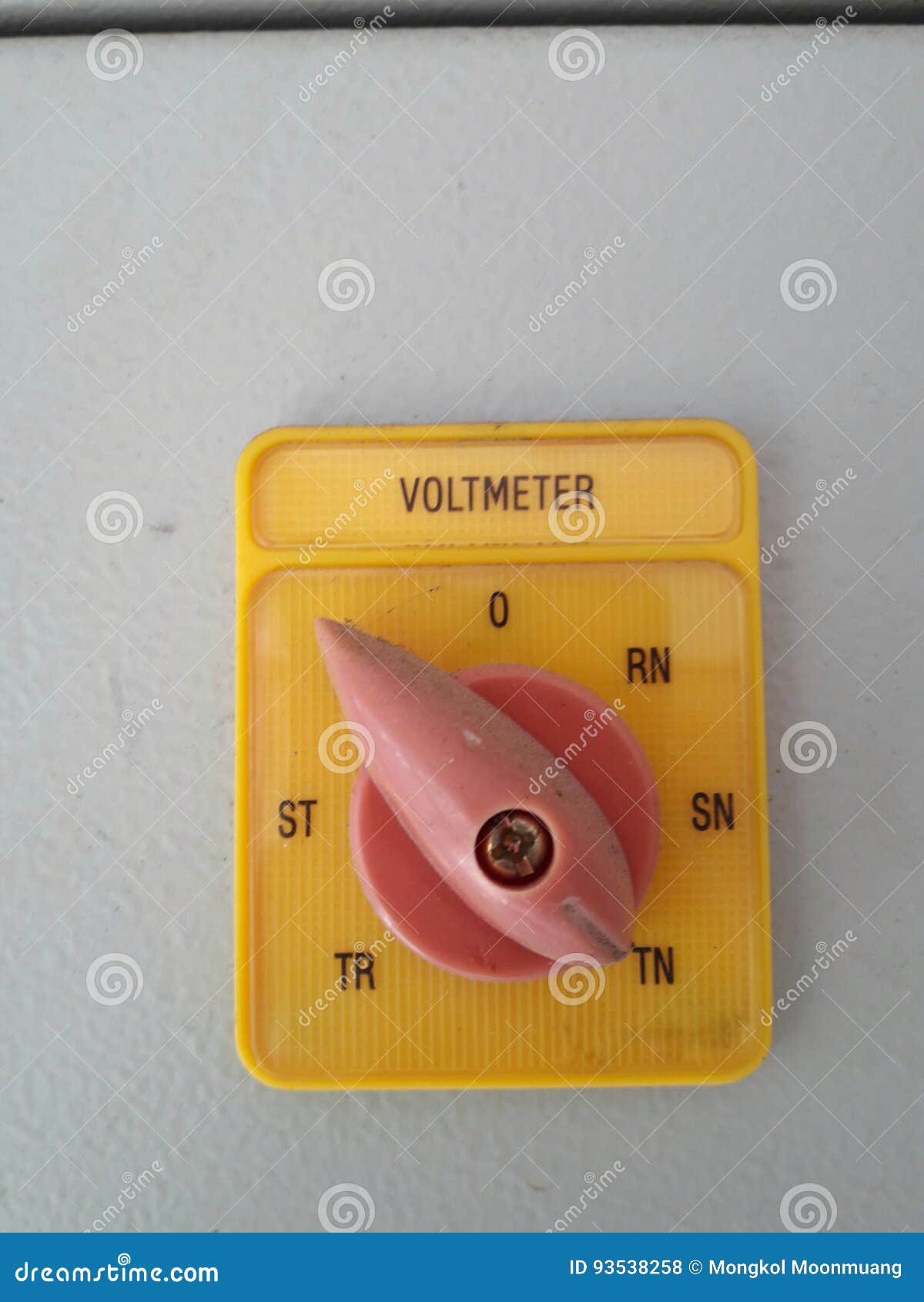 Rotary Selector Switch, Volt Stock Photo - Image of switch, front: 93538258