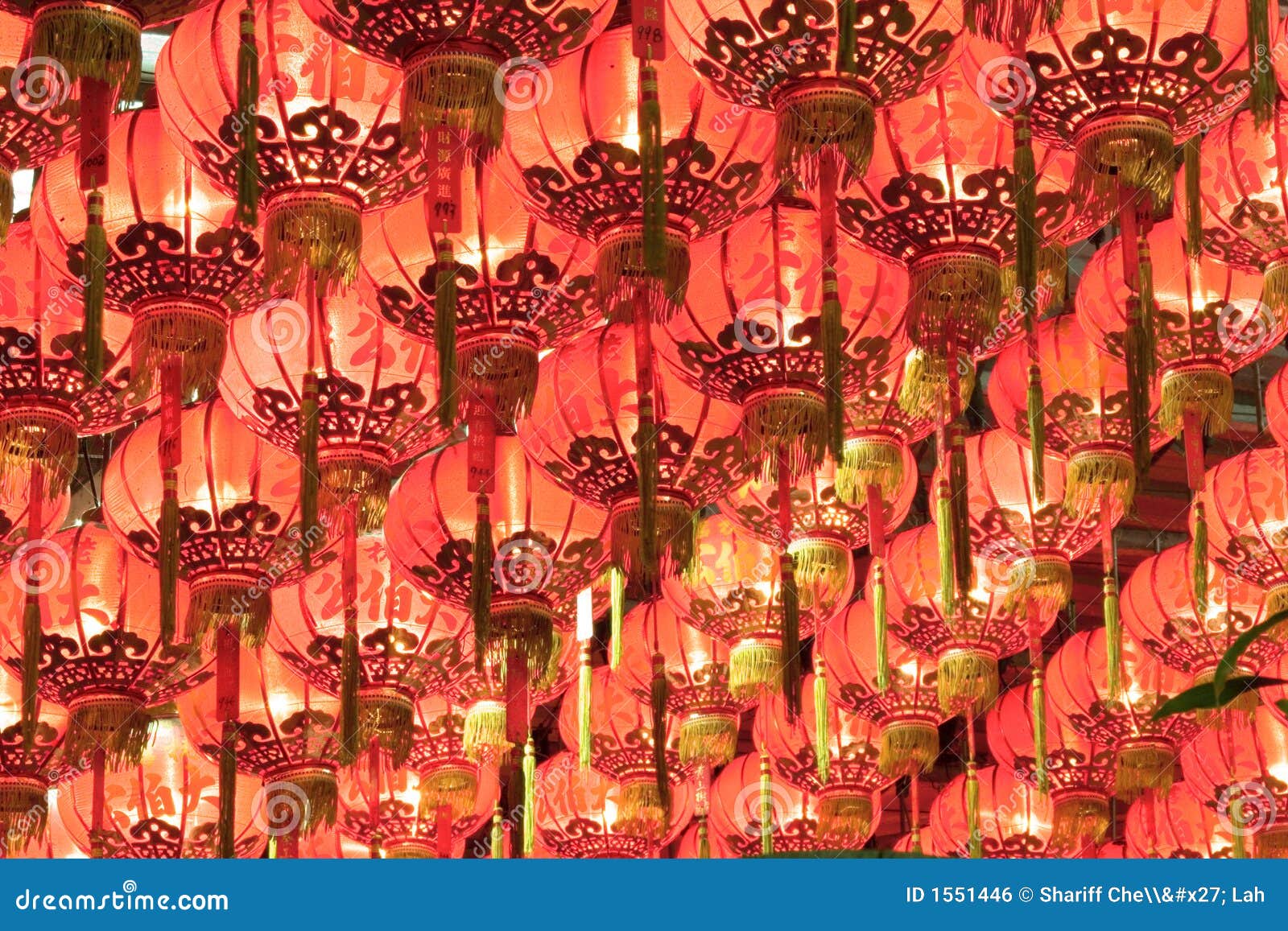 Rote chinesische Laternen stockfoto. Bild von symbol, kulturell - 1551446
