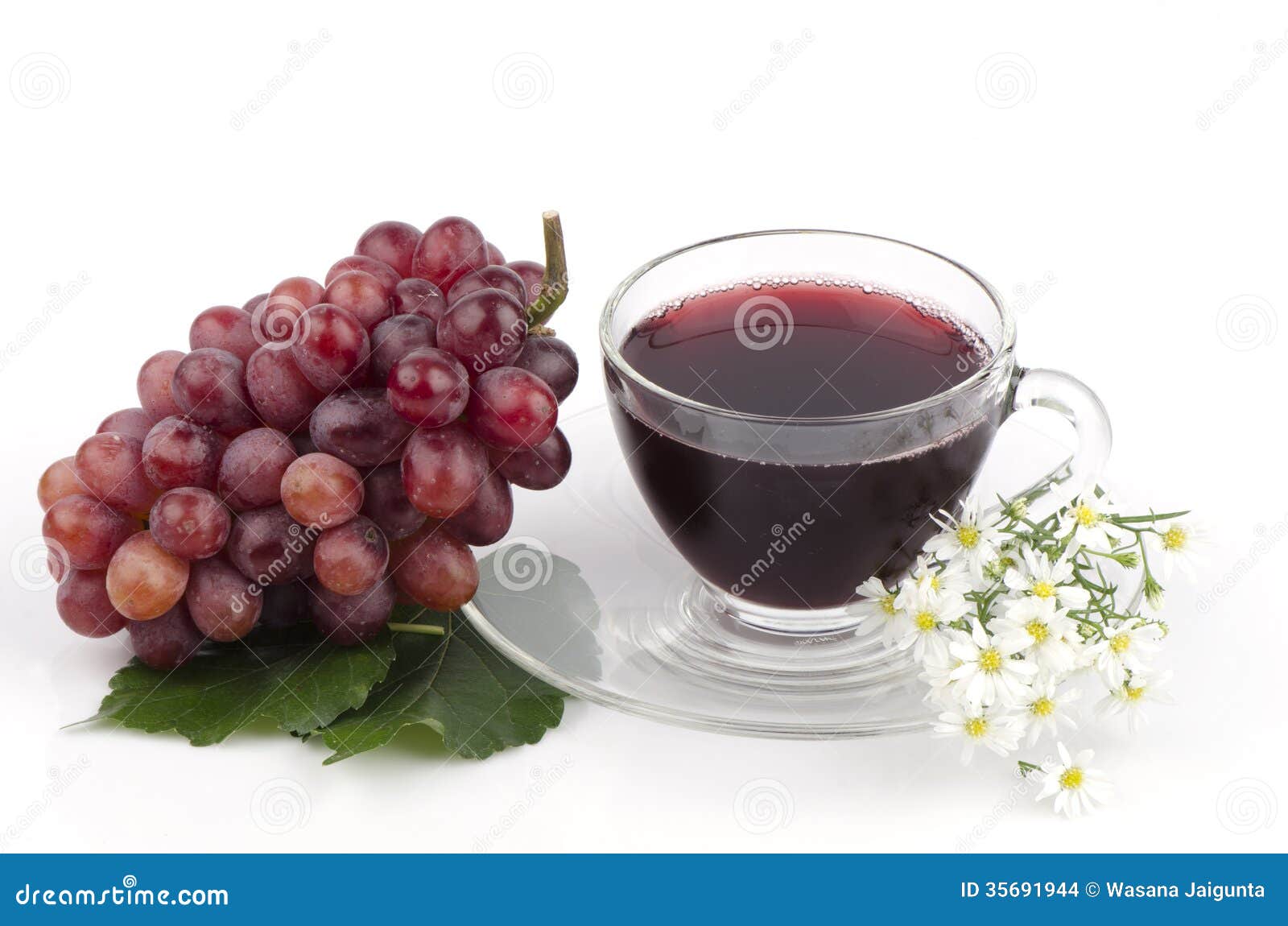 Rote Traube (Vitis Vinifera L.) Stockfoto - Bild von medikation, haut ...