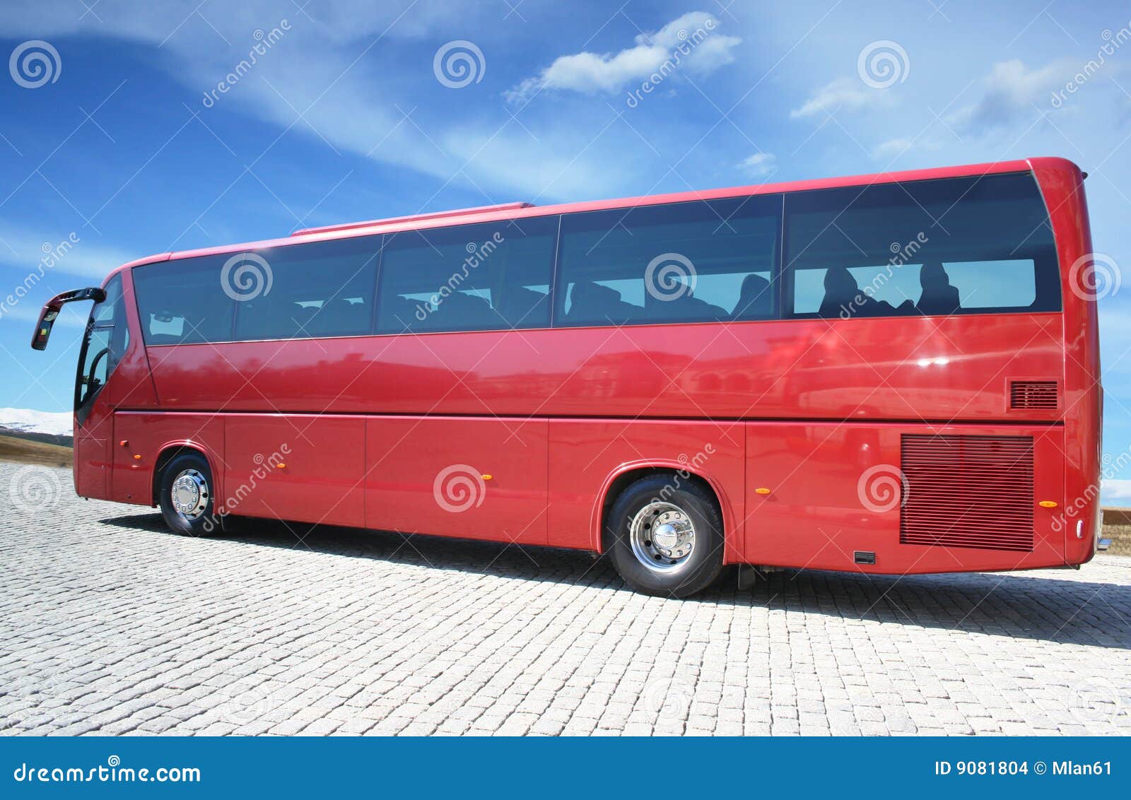 Roter Bus stockfoto. Bild von tourismus, himmel, sammel - 9081804
