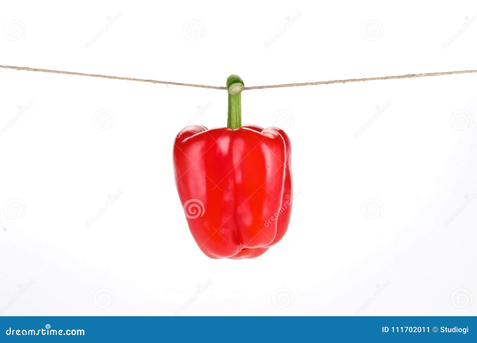 Roter Pfeffer Auf Weißem Hintergrund Stockbild - Bild von nahrung, nave ...