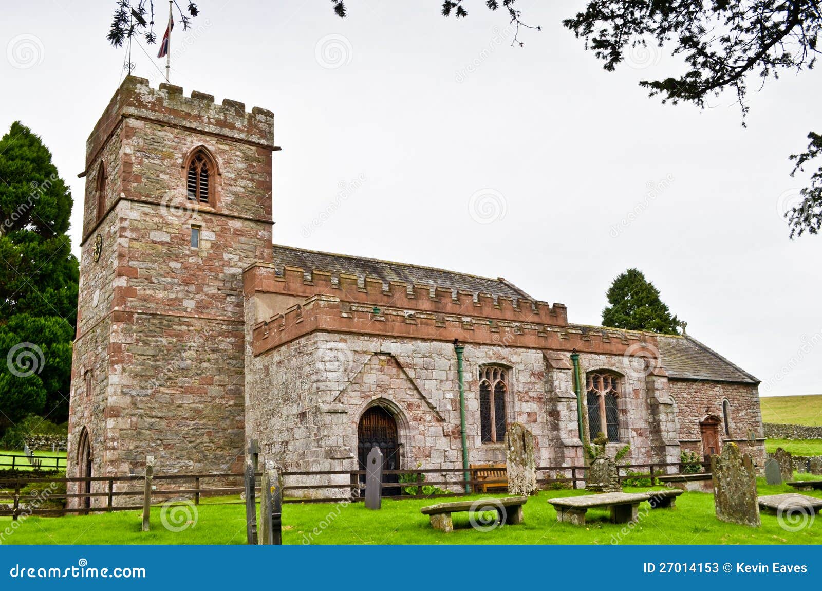 Roter Sandstein-Kirche stockbild. Bild von christentum - 27014153