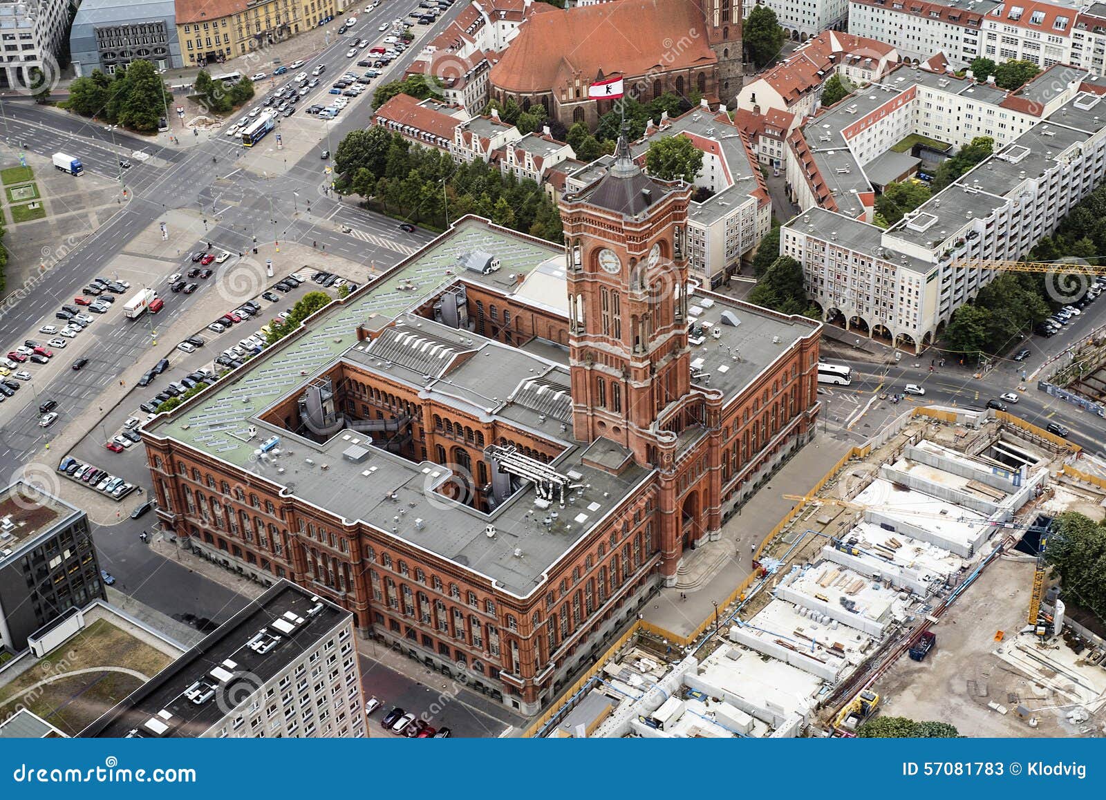 Rotes Rathaus Gesehen Von Der Luft Stockbild - Bild von aufsatz ...