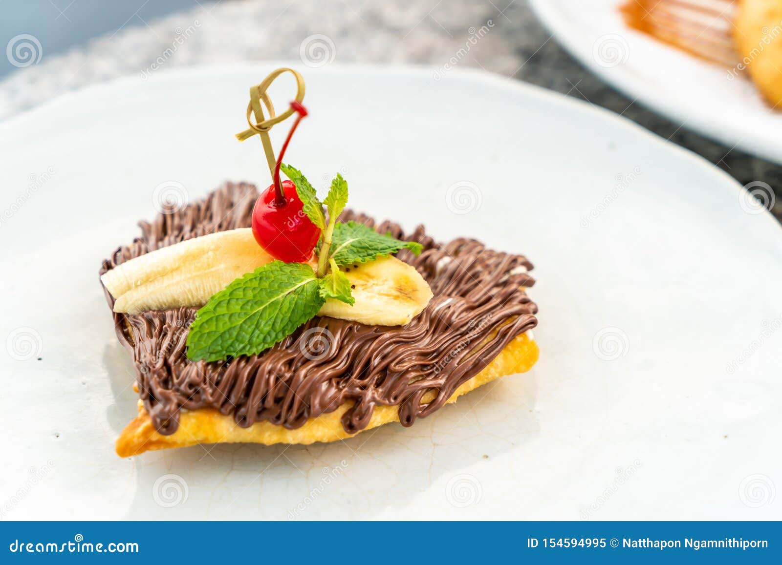 Roti with Chocolate and Banana Stock Image - Image of roti, sauce ...