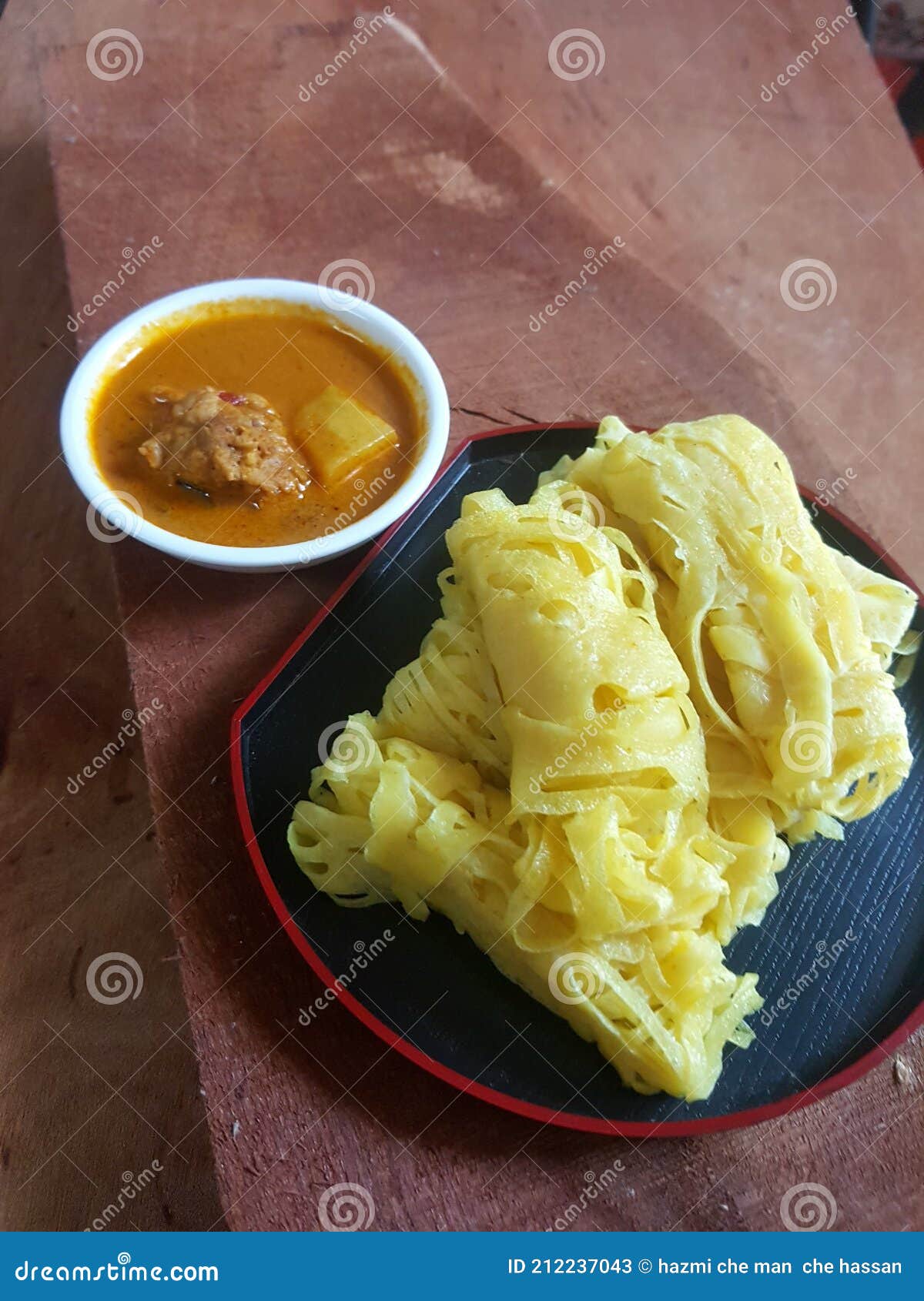 Roti Jala or Flufy Net Bread Stock Image - Image of jala, baking: 212237043