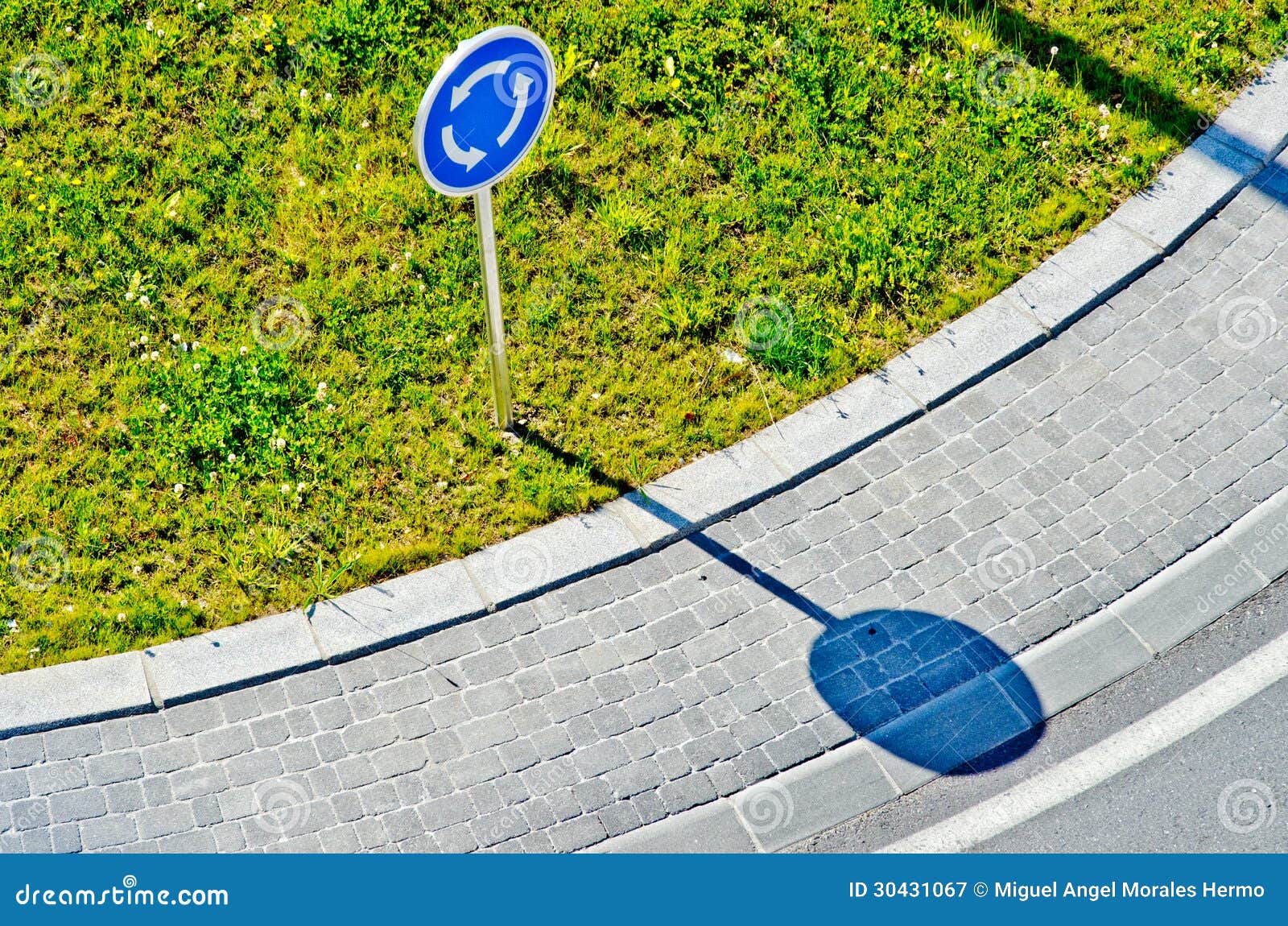 Rotonda stock image. Image of shade, rotonda, traffic - 30431067